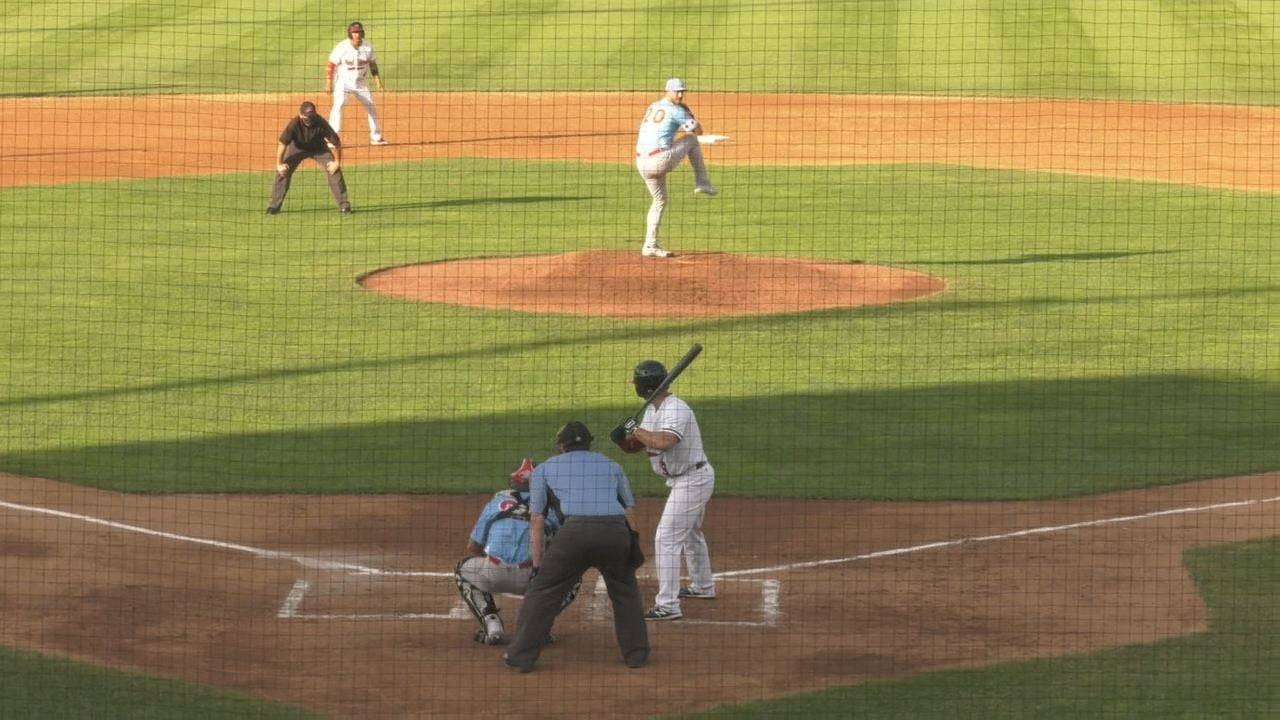 Arroyo's grand slam pushes Chicago past RedHawks - KVRR Local News