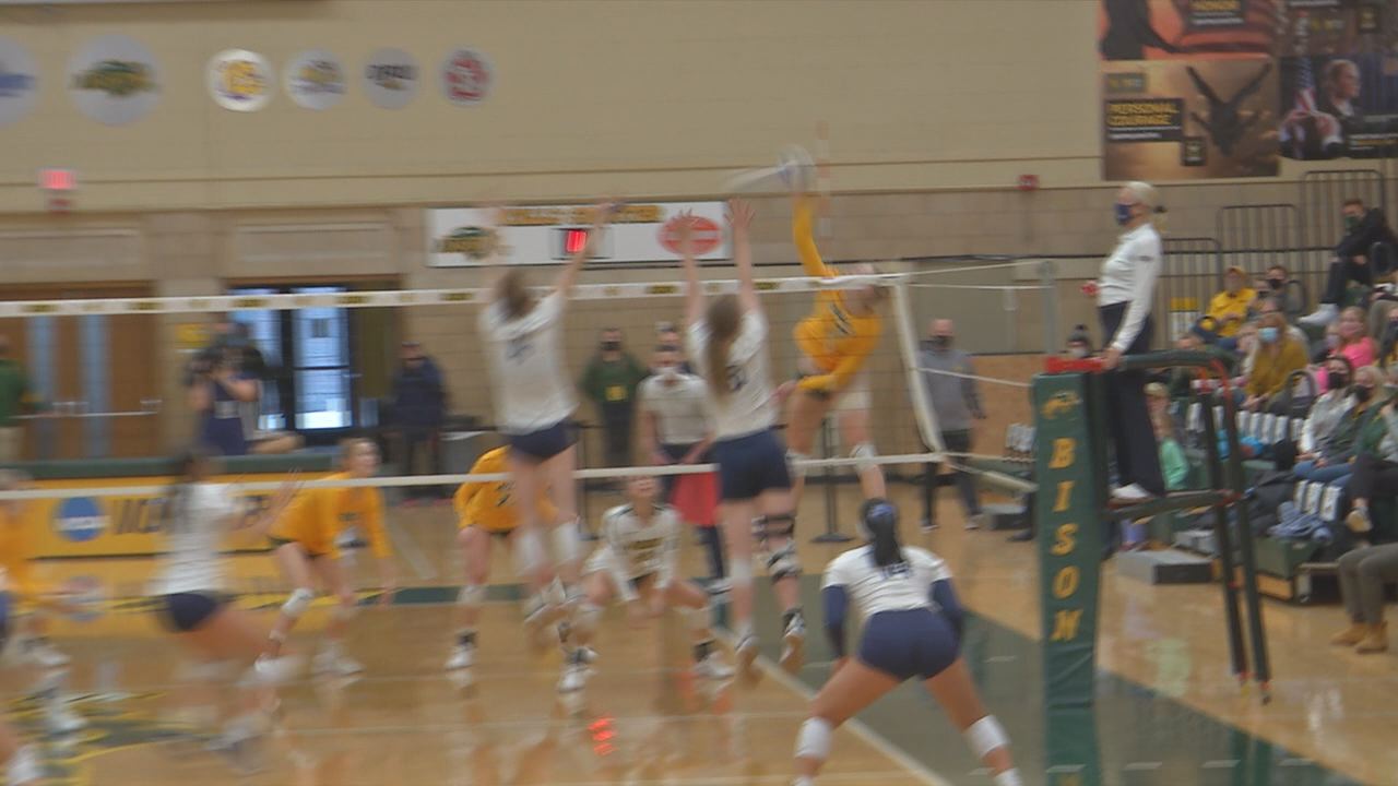 Hinze Becomes First Bison Volleyball Player Since 2010 To Win Freshman ...