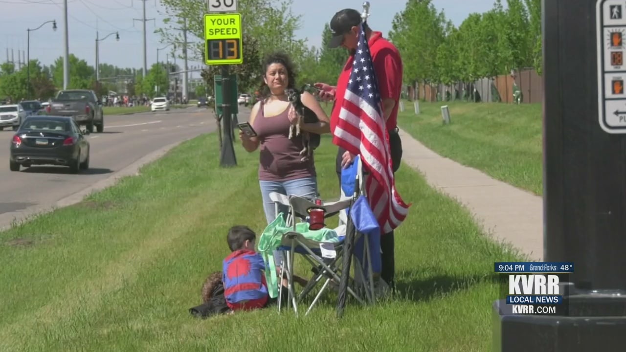 People line up to honor West Fargo Lt. Gustafson during funeral ...