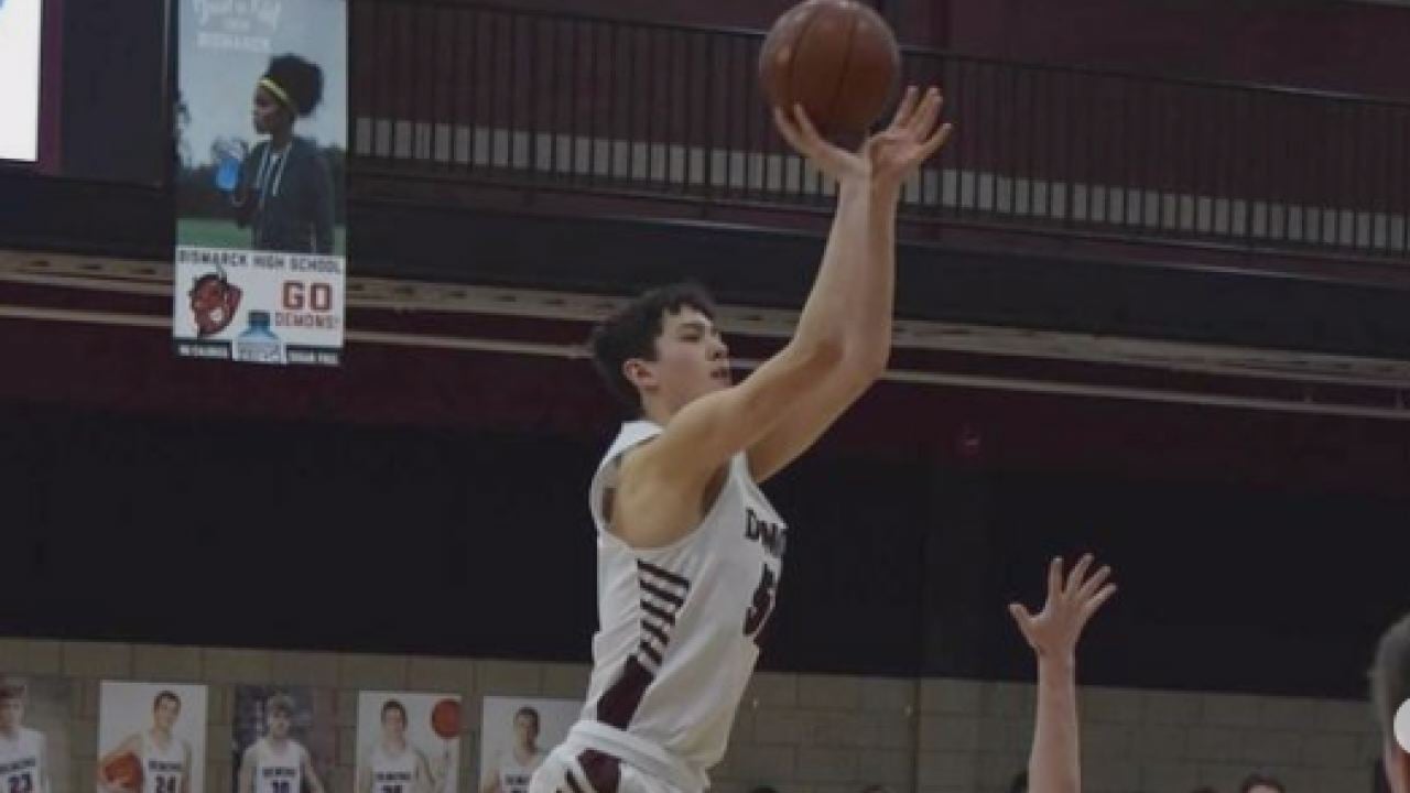 Treysen Eaglestaff Continues UND Basketball Legacy - KVRR Local News