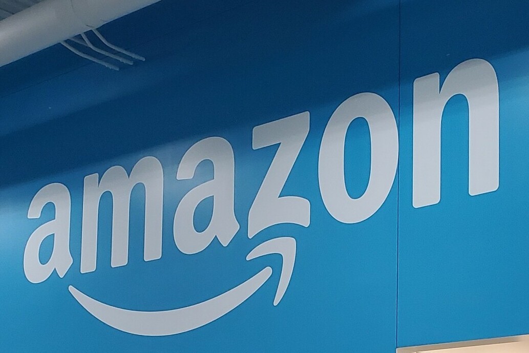 Amazon opens Grand Forks facility - KVRR Local News