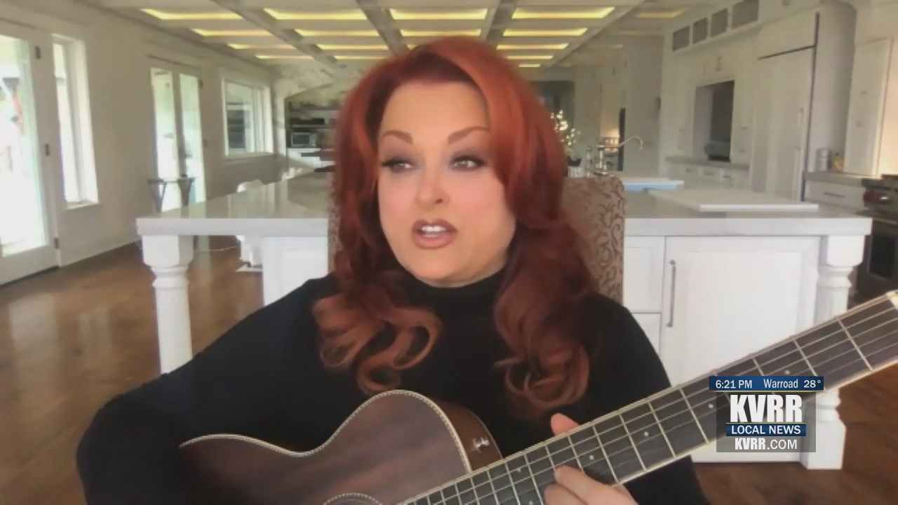 Wynonna Talks About Coming To Fargo & Why She Hardly Talks To Her ...