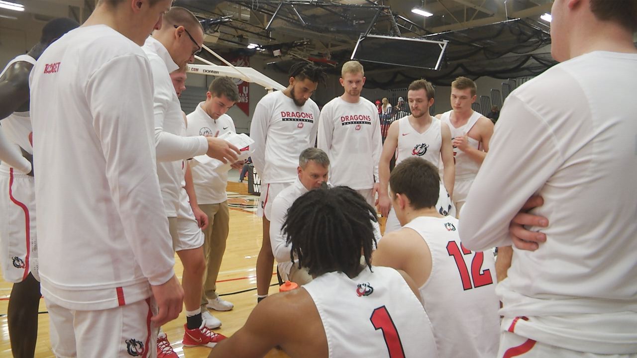 MSUM Men's Basketball Sets Record in Home Opener - KVRR Local News