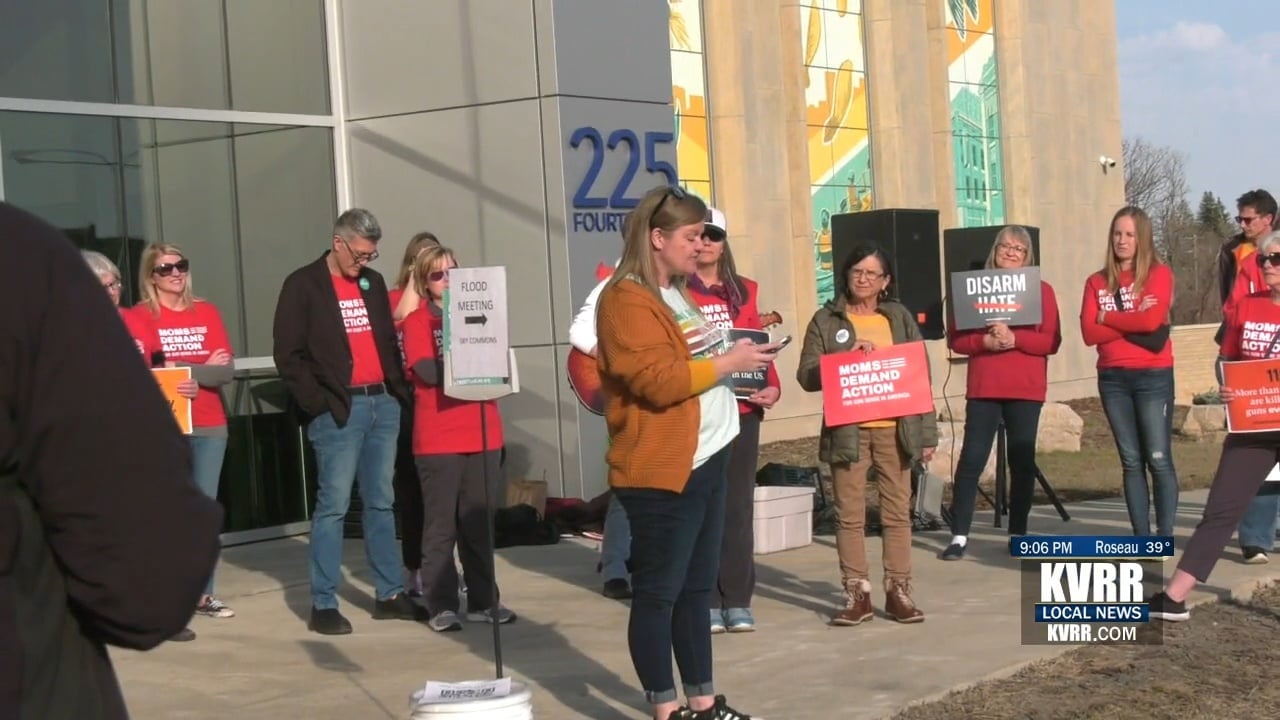 "Fed up and Fired Up Rally" at Fargo City Hall raises gun violence ...