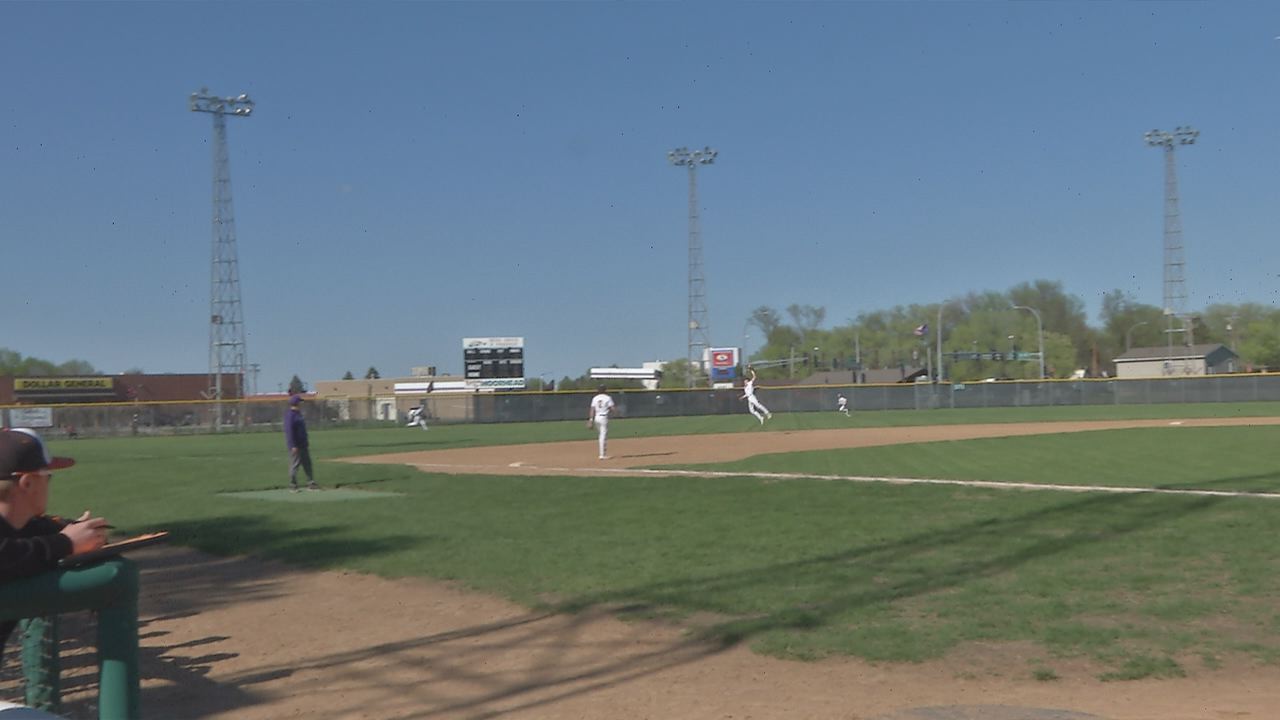HS Baseball: Spuds Fall to Buffalo 8-2 - KVRR Local News