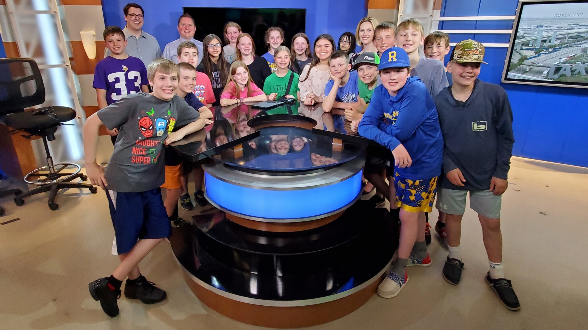 Rothsay kids make a stop at KVRR during field trip - KVRR Local News