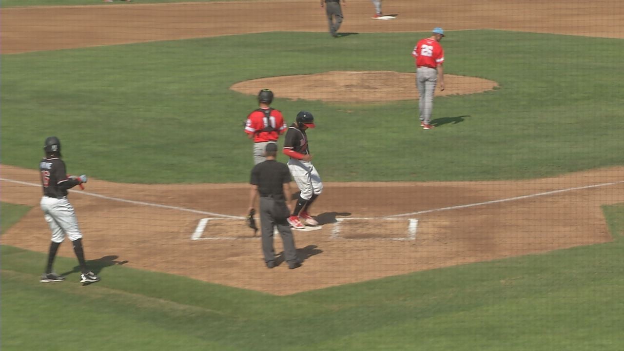 Bats Stay Hot as RedHawks Sweep Dogs - KVRR Local News
