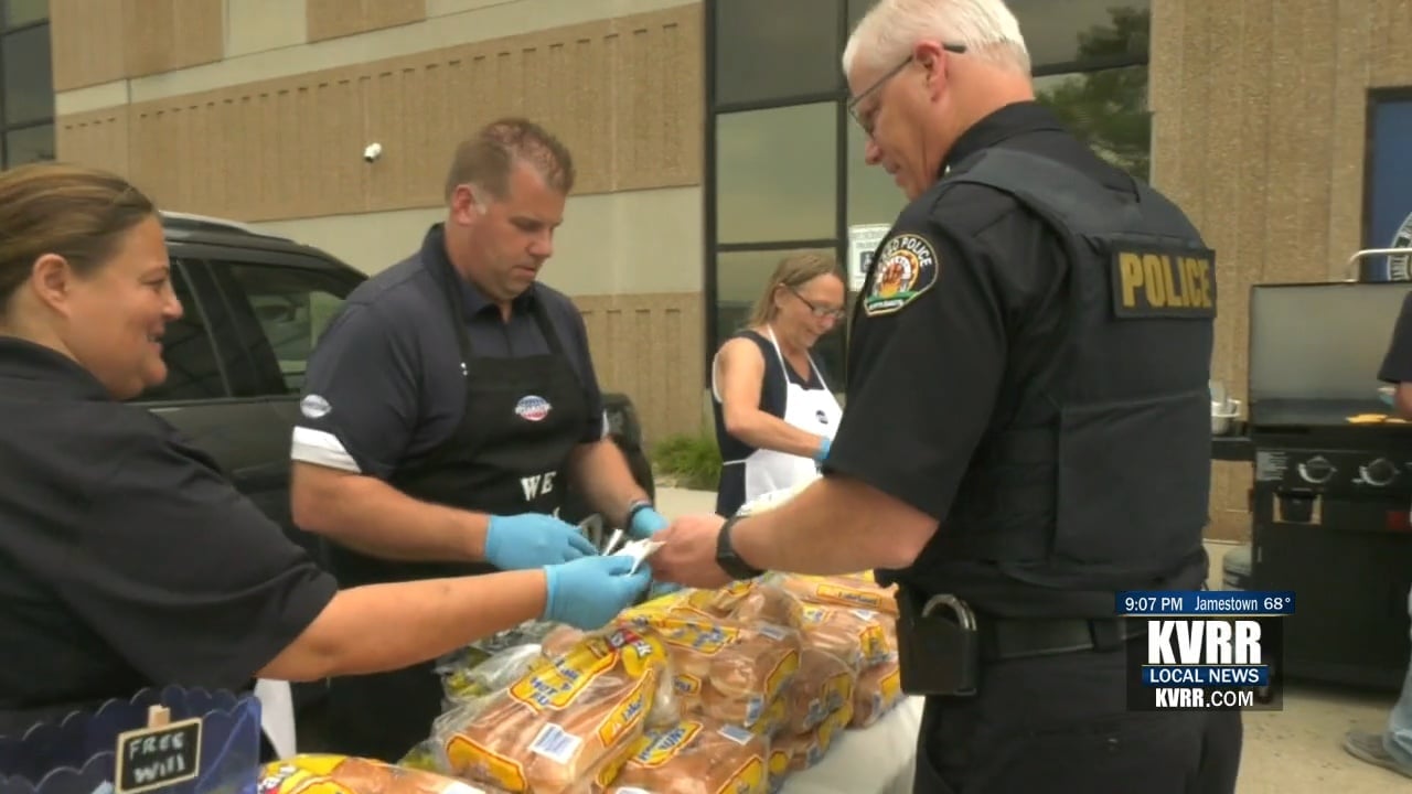 Steamatic gives back to Fargo Police with grill out - KVRR Local News