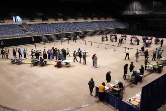 Long lines for first day of early in-person voting in Bismarck - KVRR ...