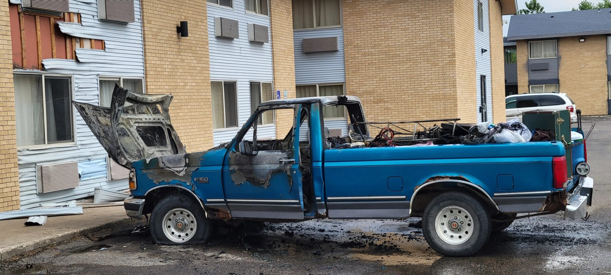 Pickup destroyed by fire in parking lot of Fargo hotel - KVRR Local News