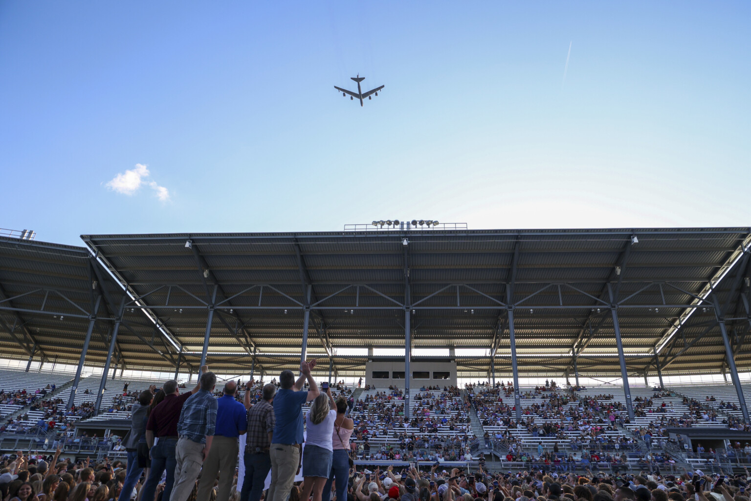 Update: Near Miss Between SkyWest Flight & B-52 near Minot - KVRR Local News
