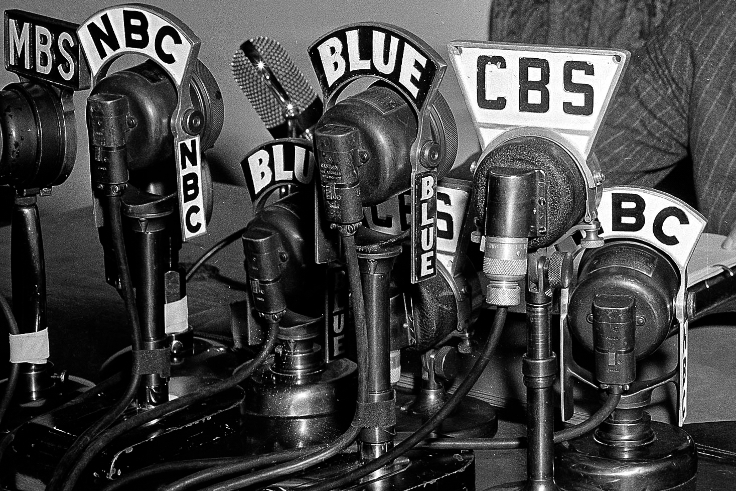 CBS to shut down radio news network, longtime affiliate KFGO ...