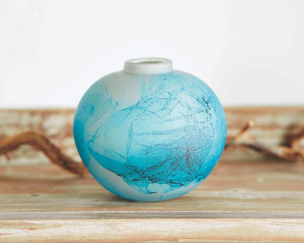 A Reflection of the Natural World, Preserved in Glass - Mountain Living