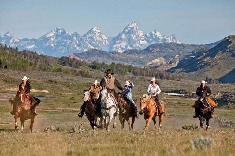 A Historic Ranch in Remote Wyoming - Mountain Living