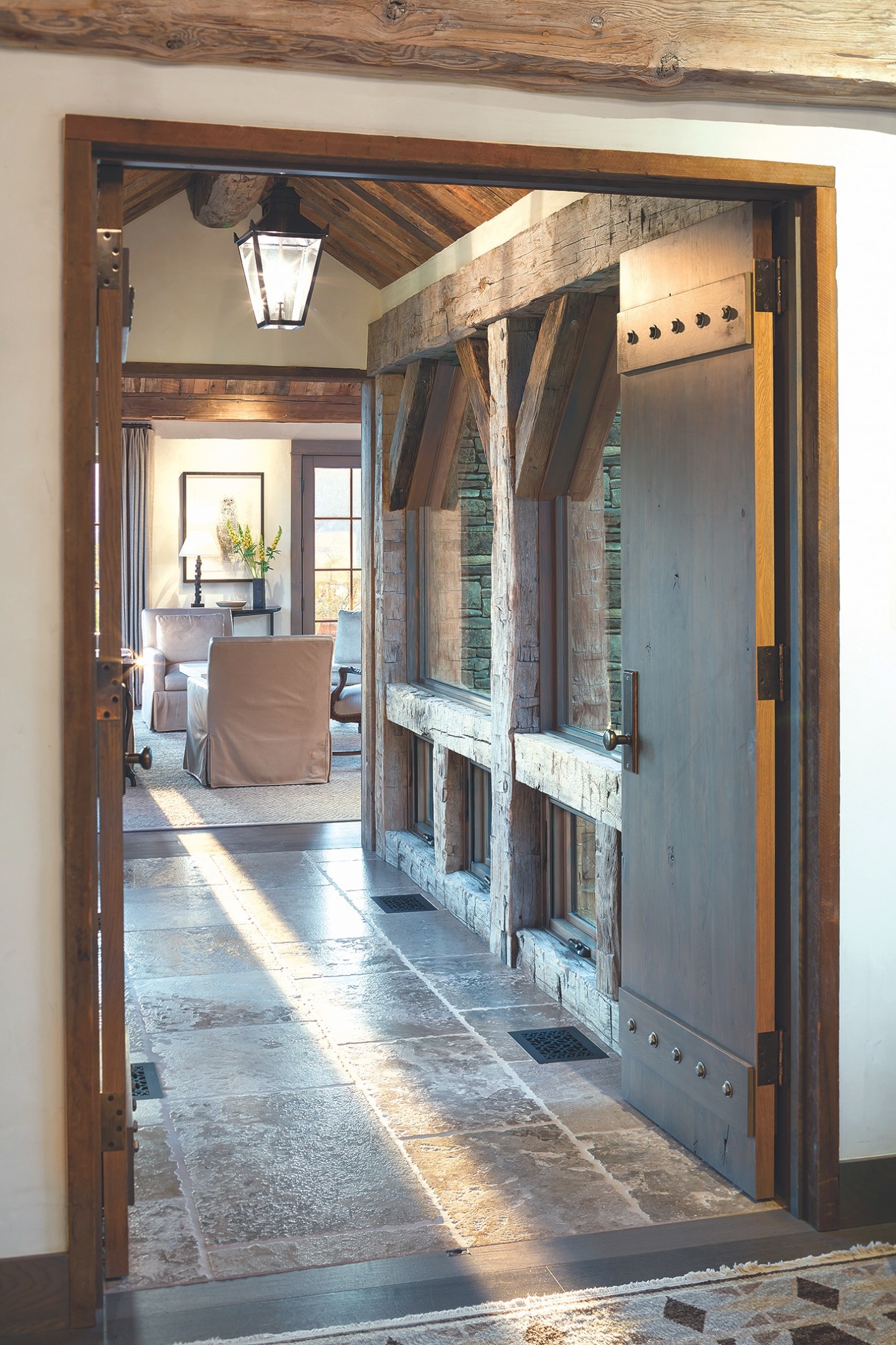 An Old-World Homestead Built for Modern-Day Entertaining - Mountain Living