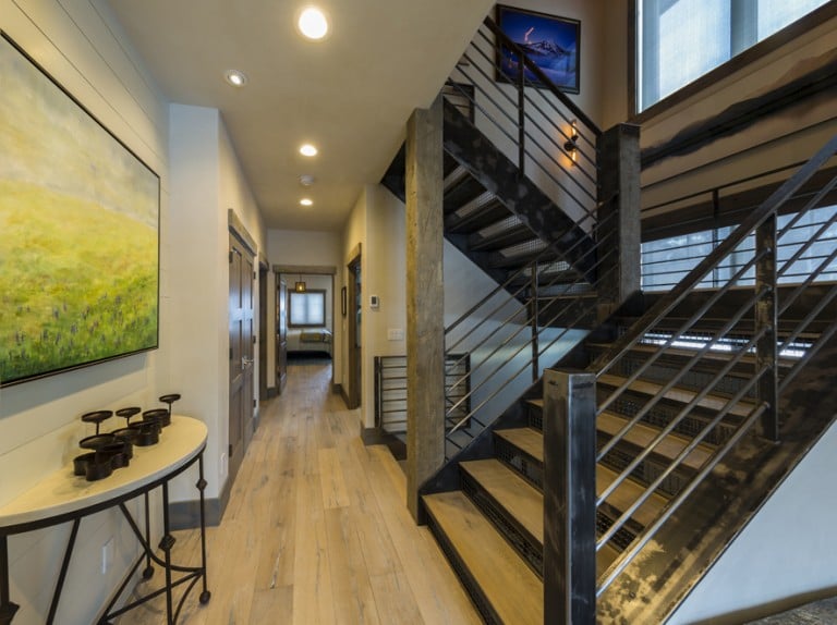 Why Design Pros Love Working with Clay Plaster Walls - Mountain Living