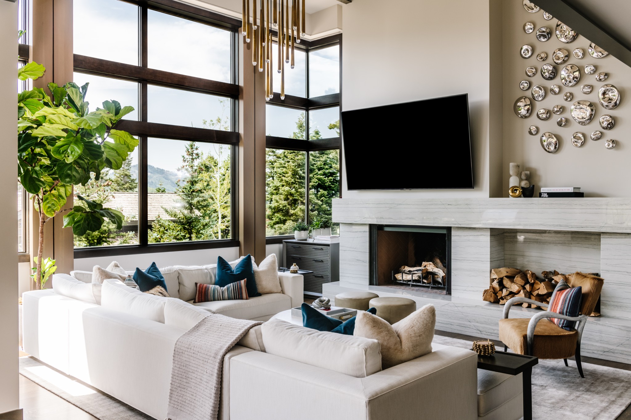 A Condo With a Unique Stamp - Mountain Living