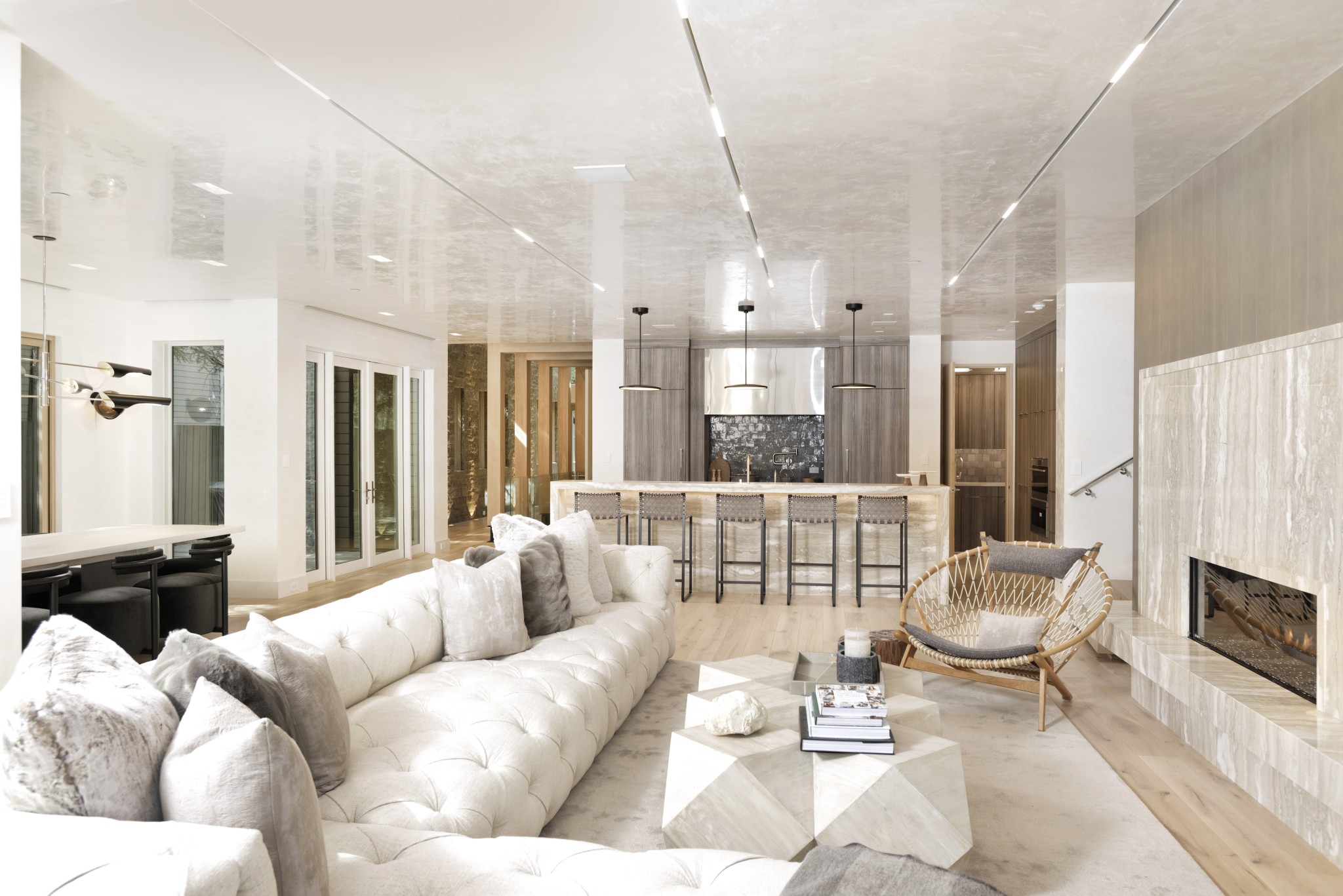 Spotlight on Aspen - Mountain Living