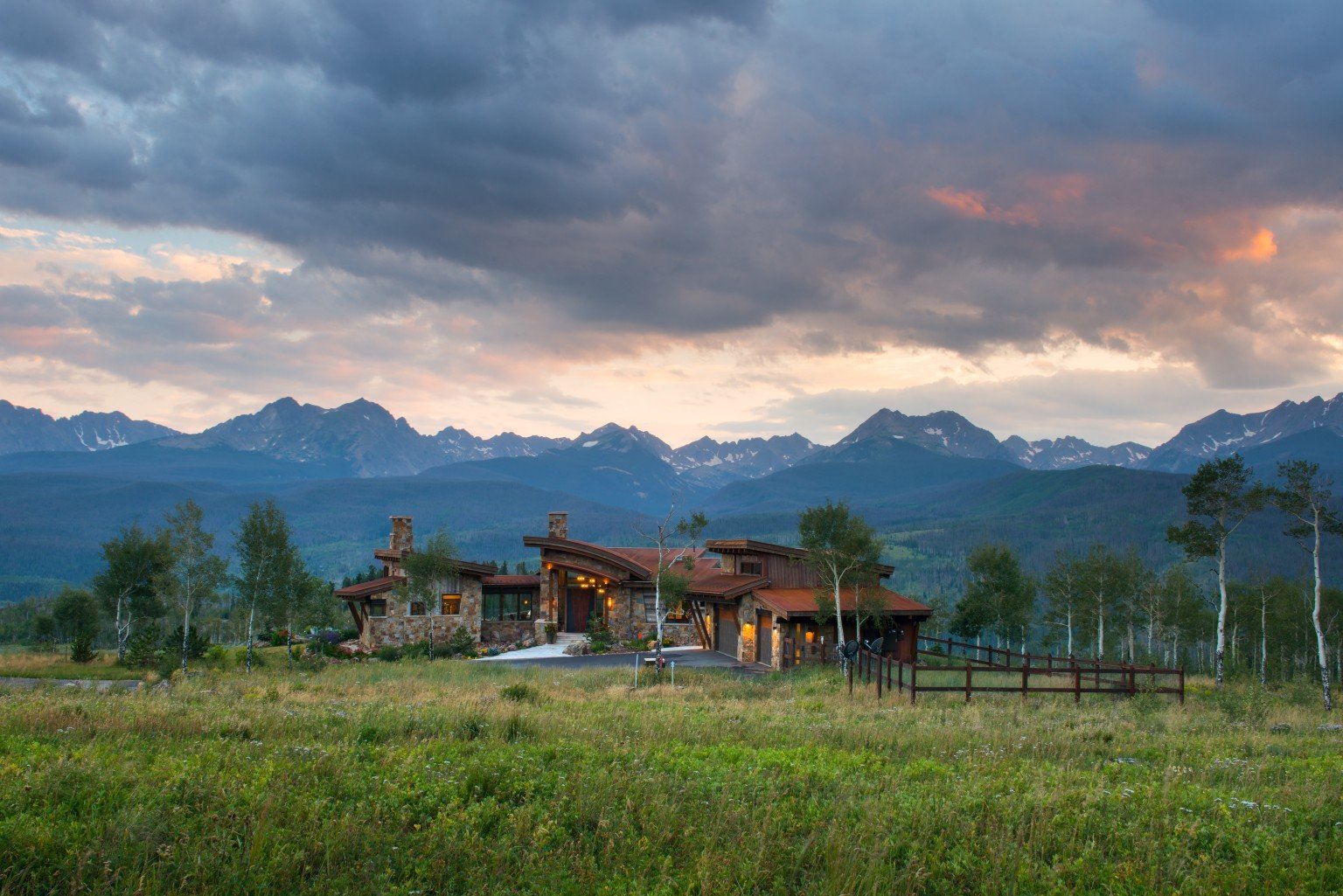 Teamwork Makes the Dream Work in This Colorado Vacation Home - Mountain ...