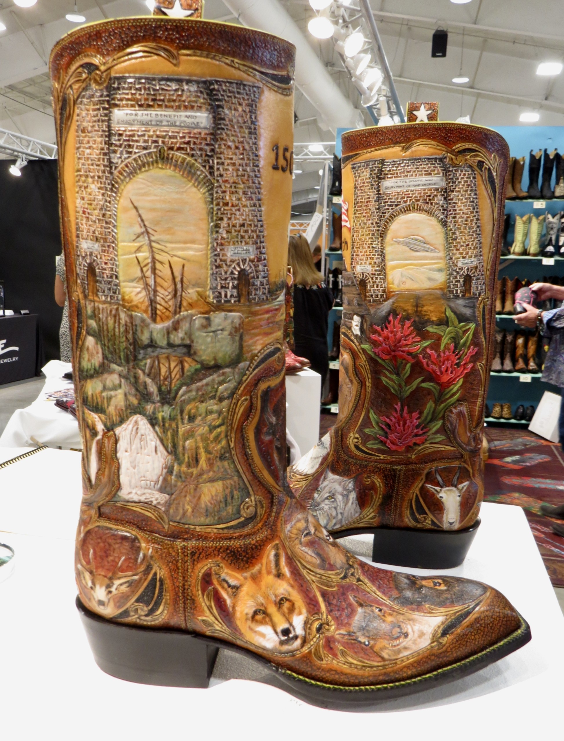 Cowboy Meet Contemporary at the 2022 Western Design Conference + Sale ...