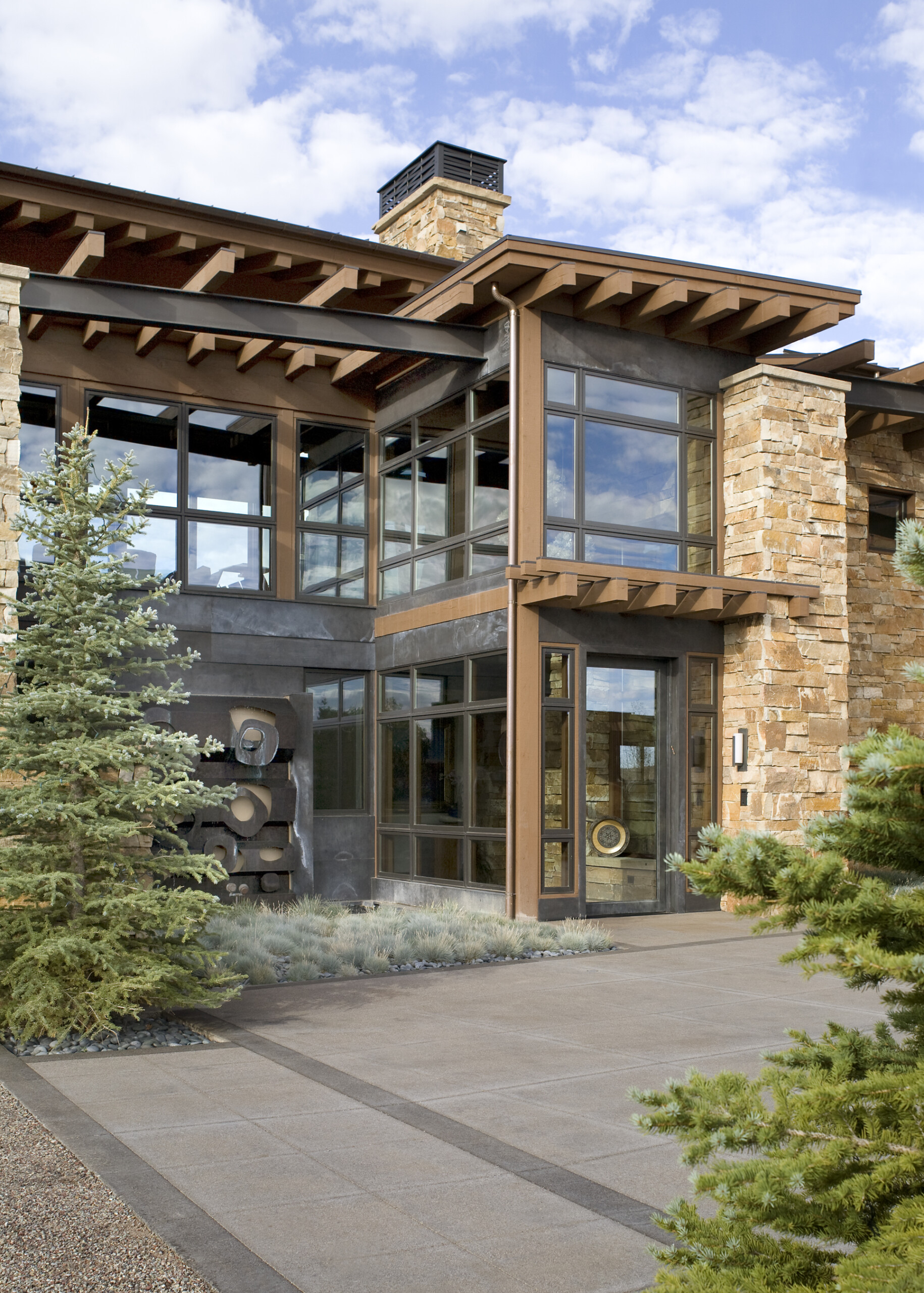 Setting the Stage With Timeless Architecture - Mountain Living