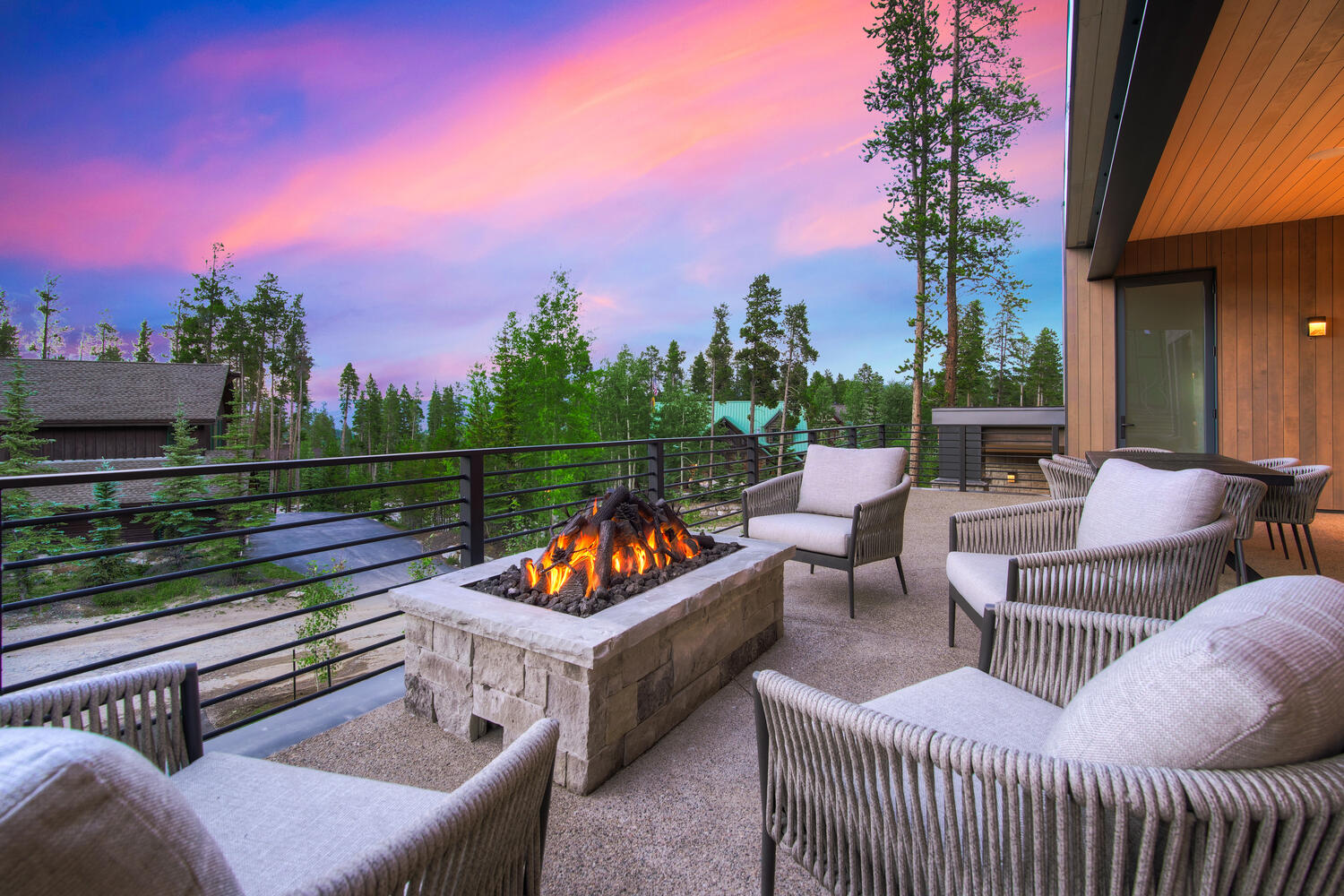 Summit County’s Parade of Homes Peak Award Winner is a Stunner - Mountain Living