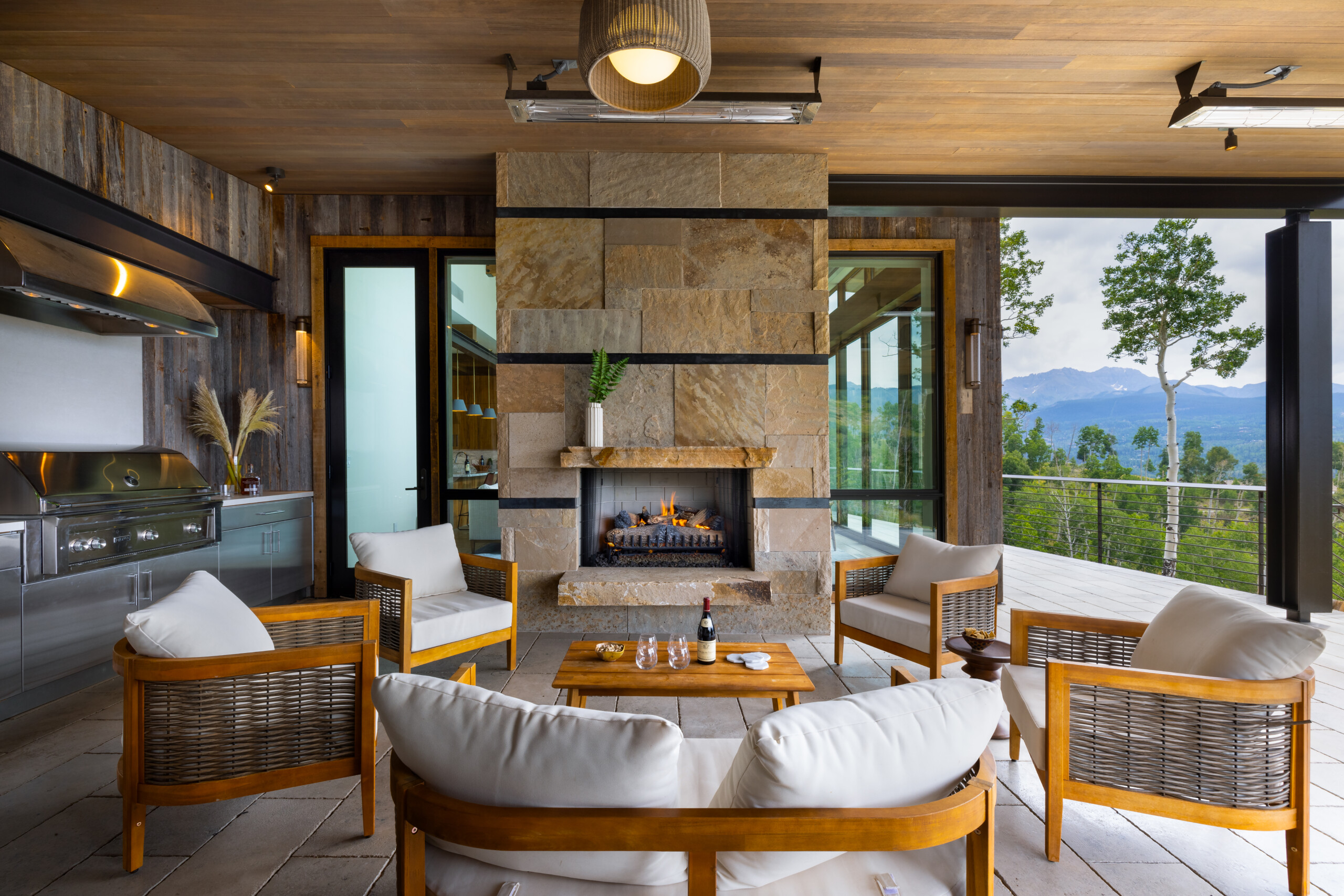 A Telluride Home Maximizes Its Indoor-Outdoor Mountain Charm - Mountain ...