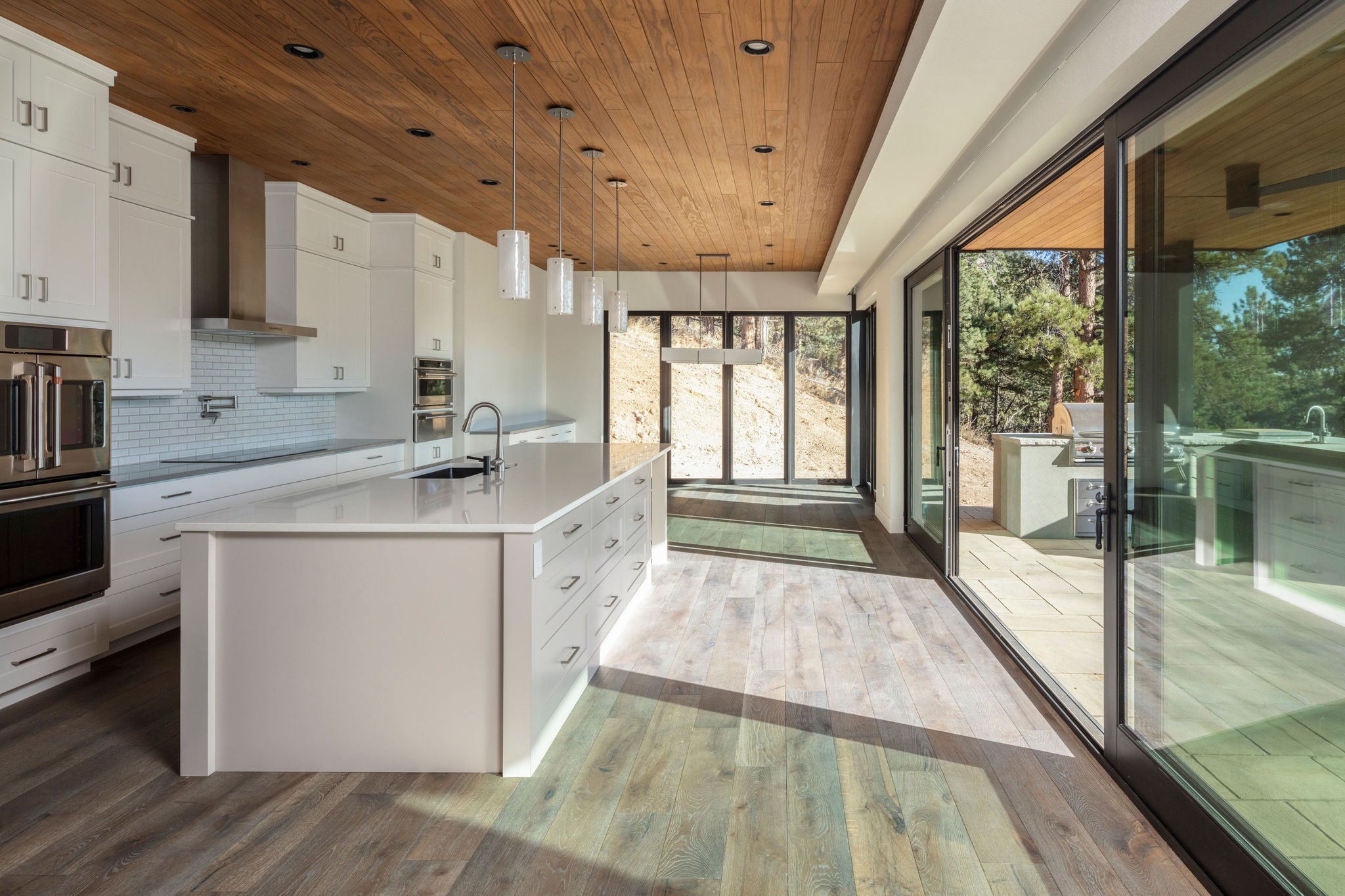 A Multi-Level Mountain House Dazzles in the Woods - Mountain Living