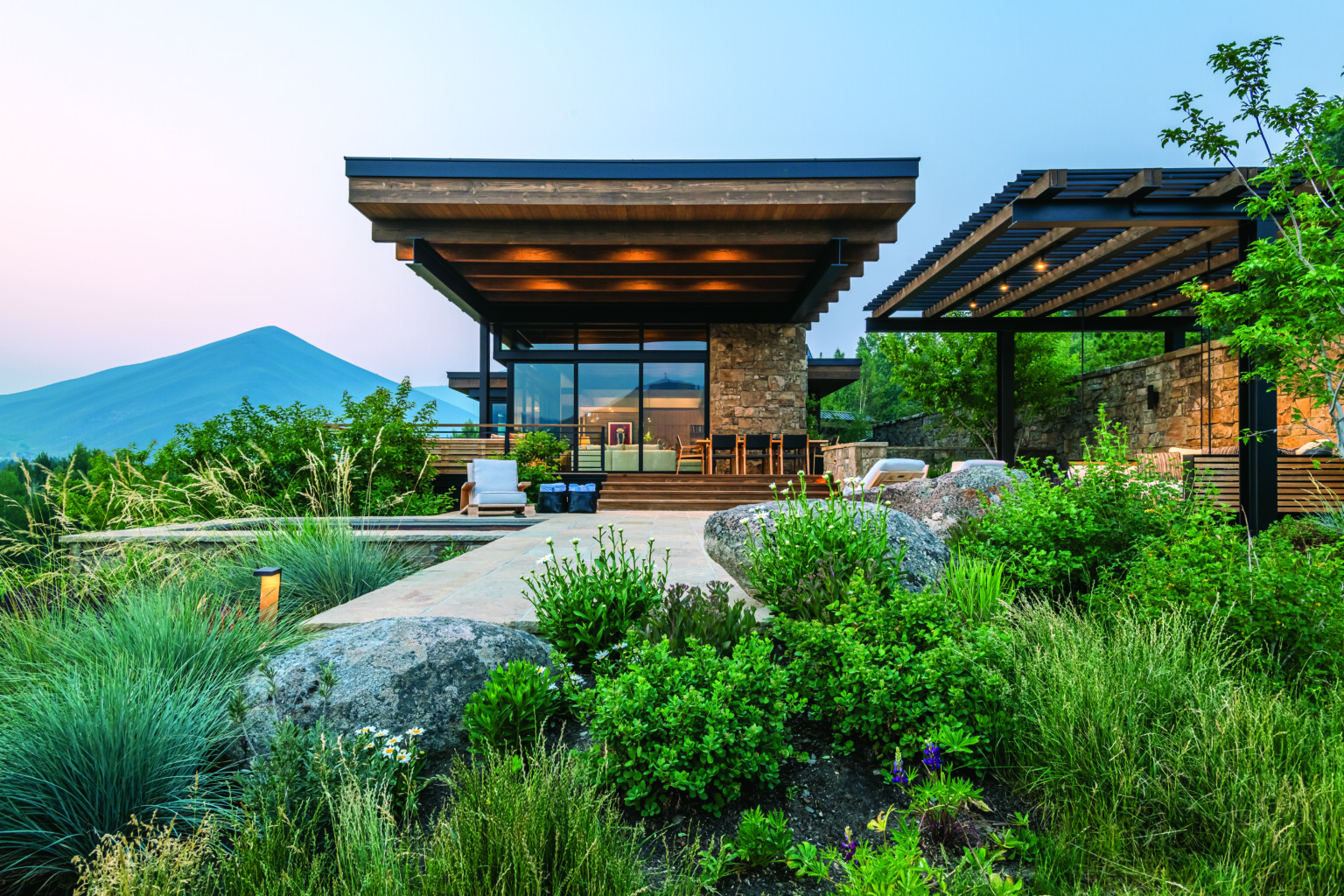 25 of the Coziest Bedrooms in Mountain Living - Mountain Living