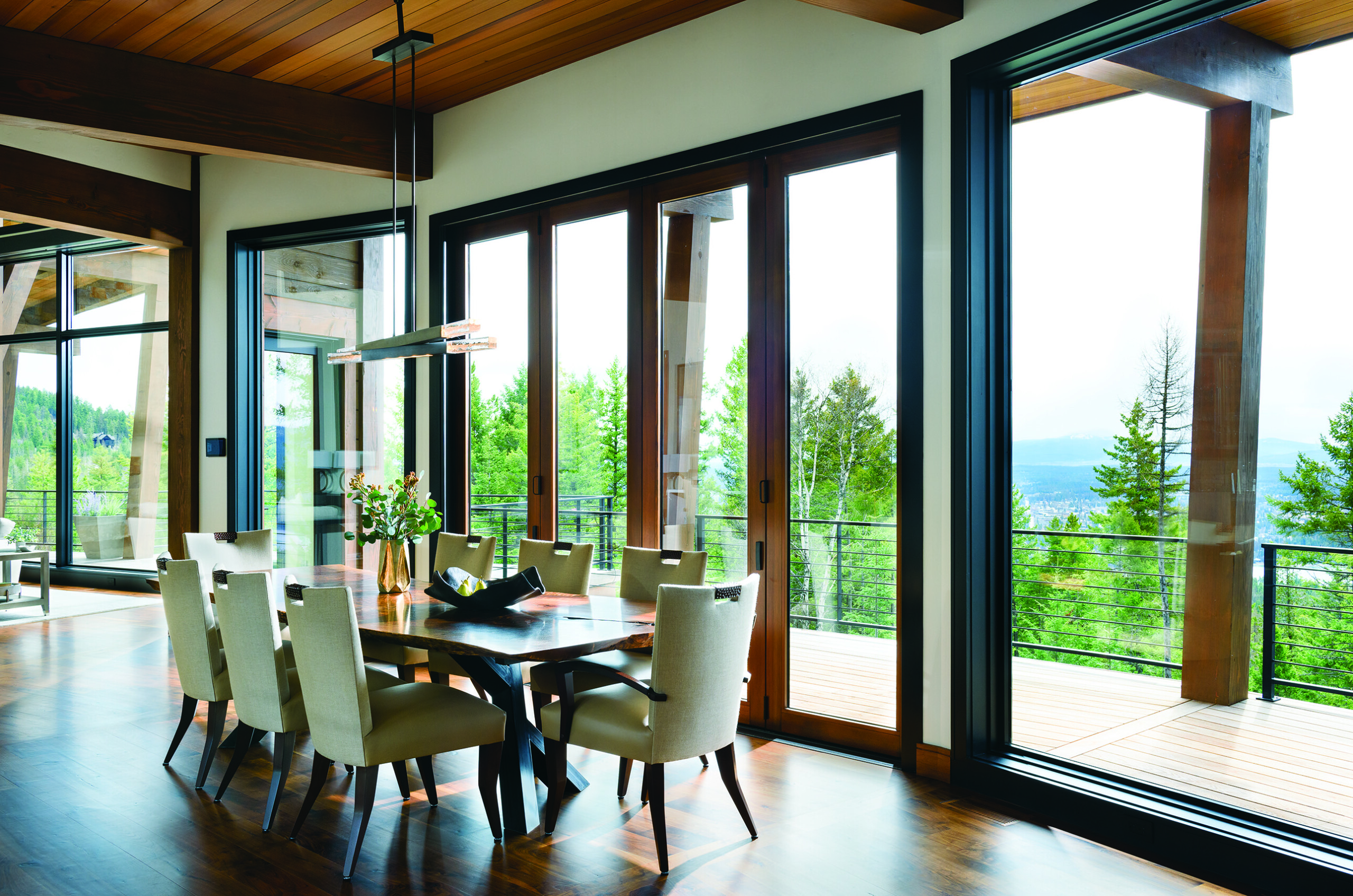 Floor-to-Ceiling Windows Invite the Outdoors In - Mountain Living