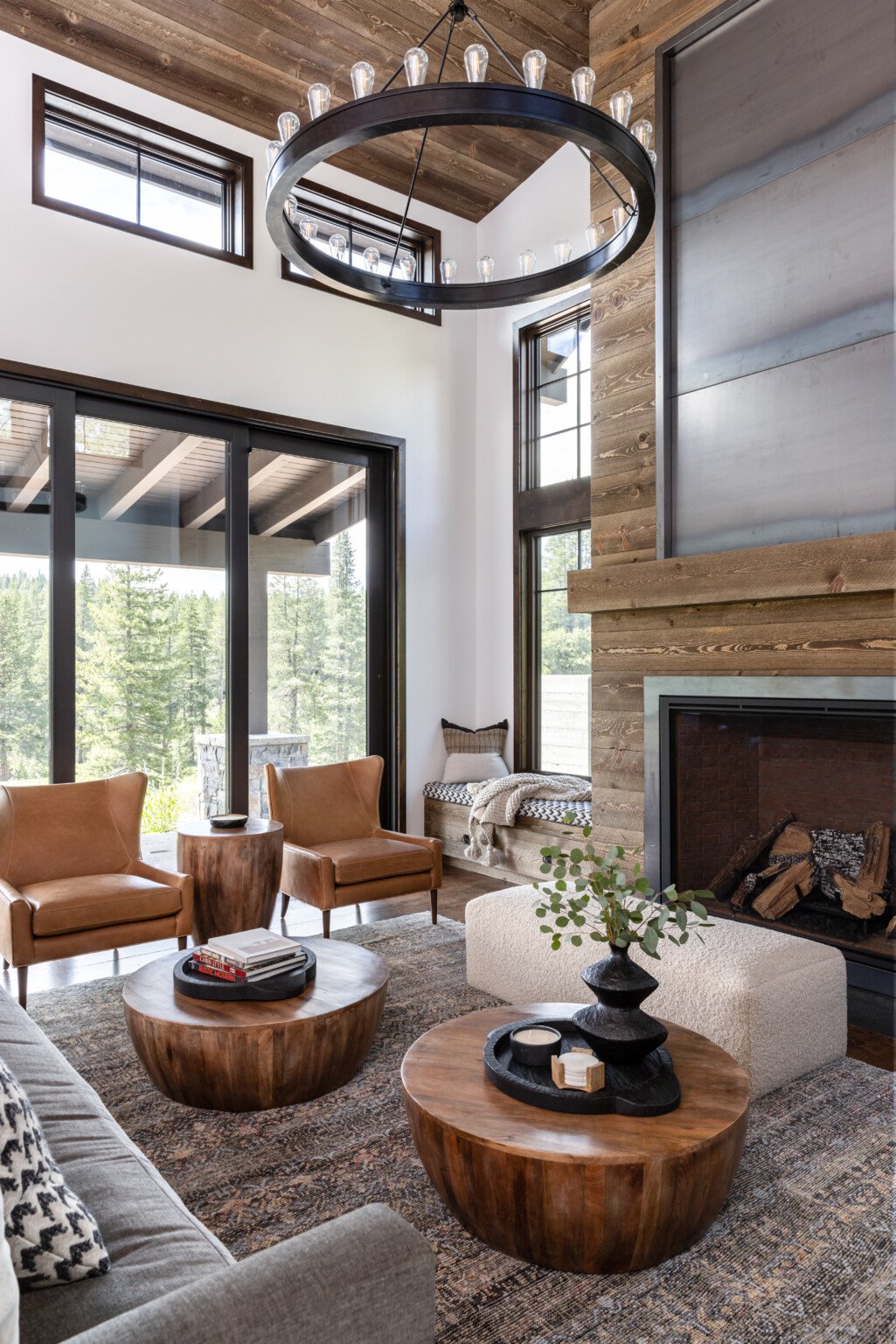 A Cozy Approach to Mountain Modern Design - Mountain Living