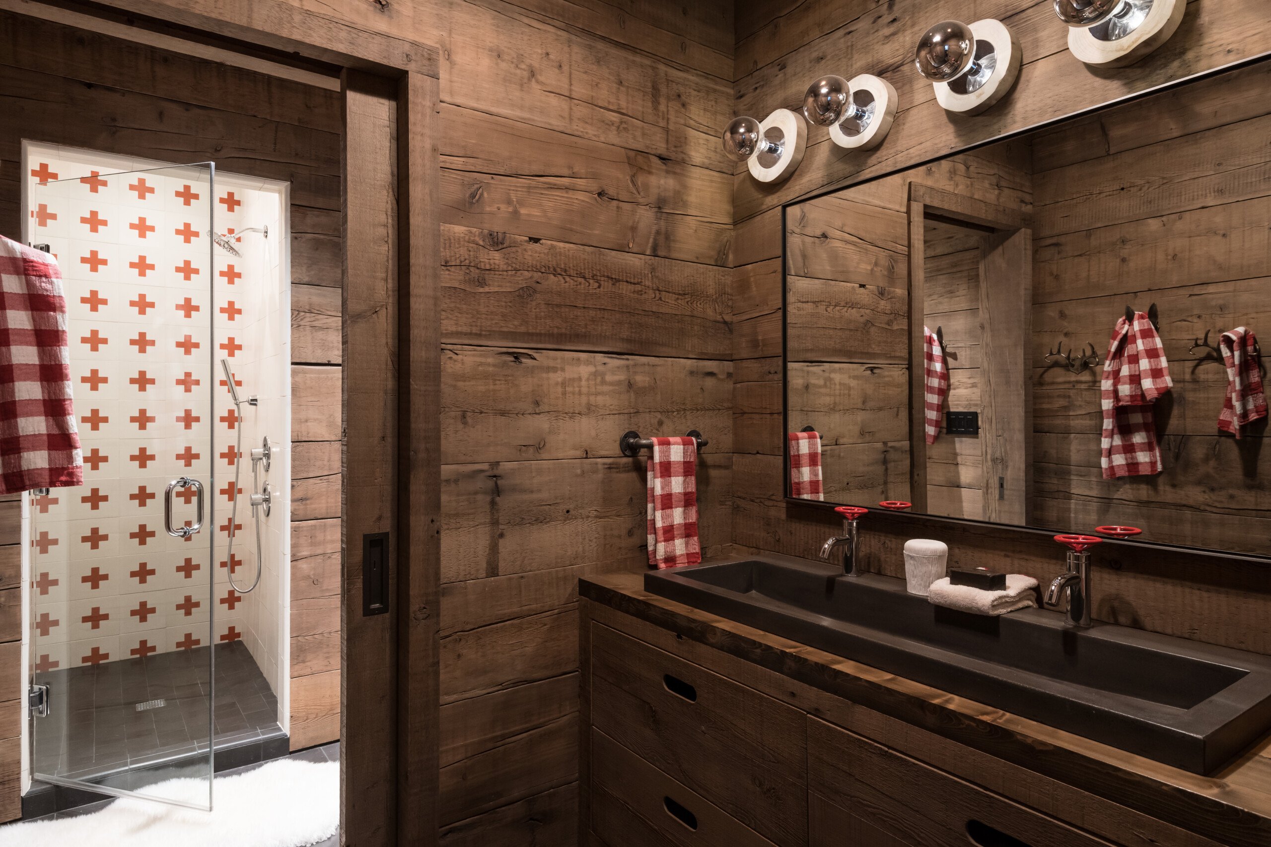 Creating a Fresh, Warm Alpine Design - Mountain Living