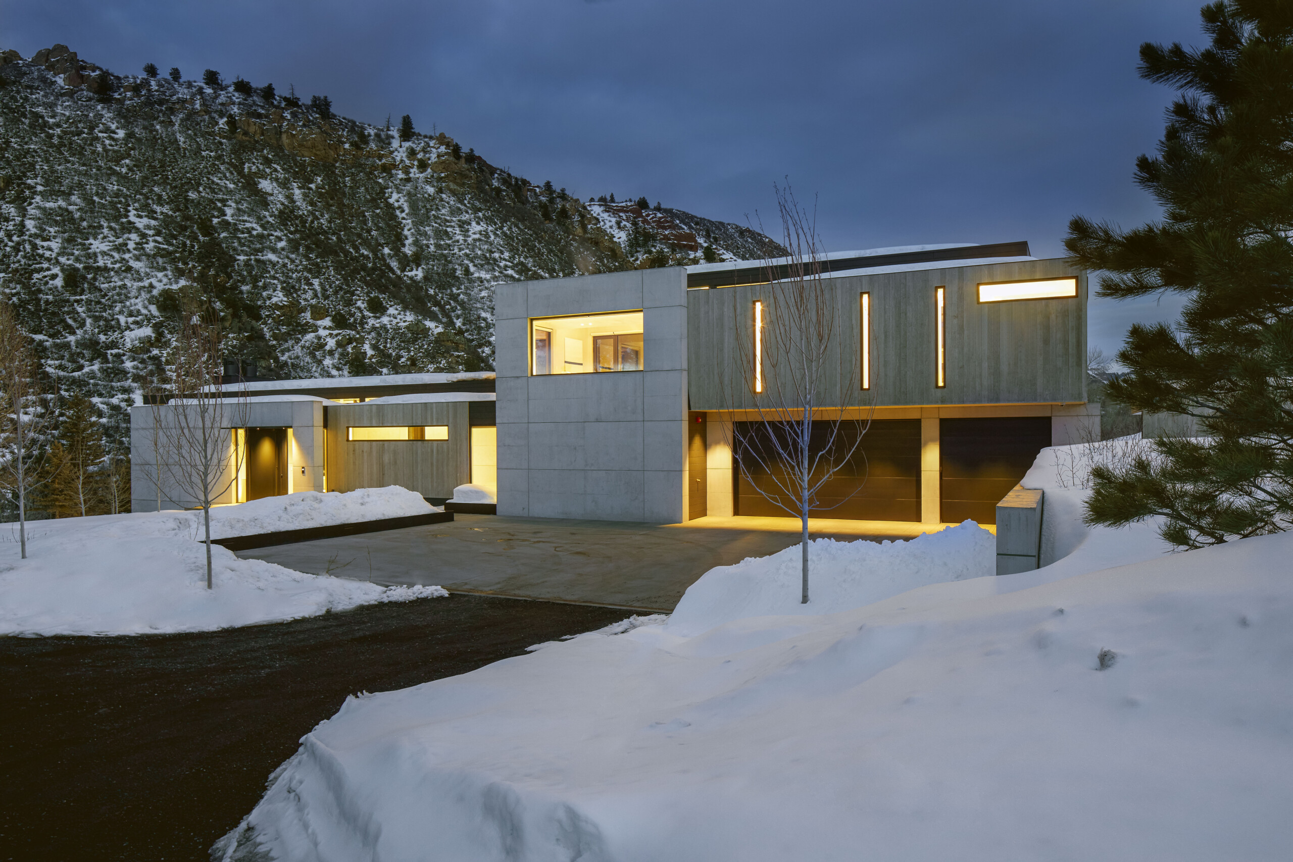 Subtle Modernity with Rustic Homage Inspires a New Aspen Build ...
