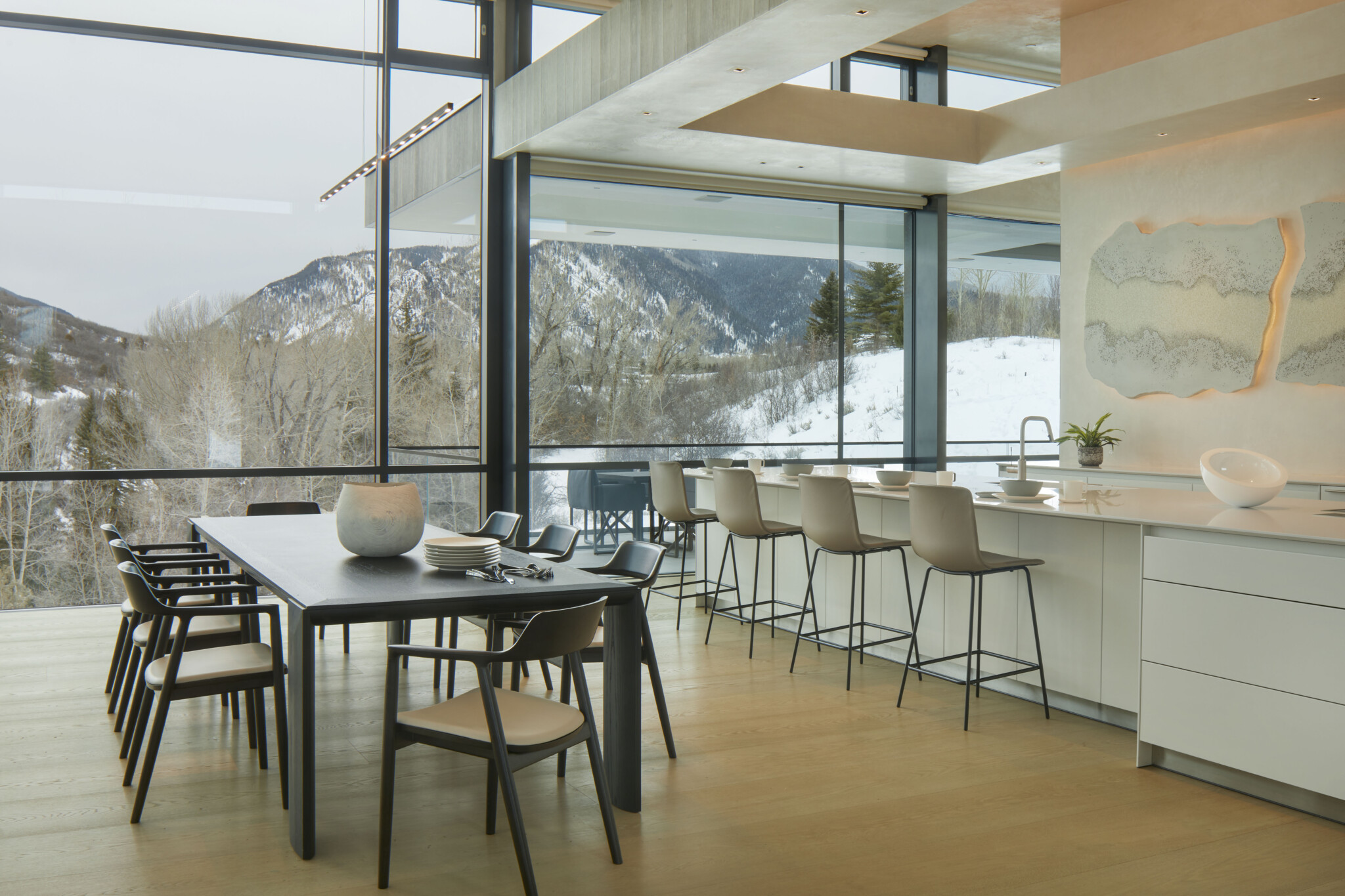 Subtle Modernity with Rustic Homage Inspires a New Aspen Build ...