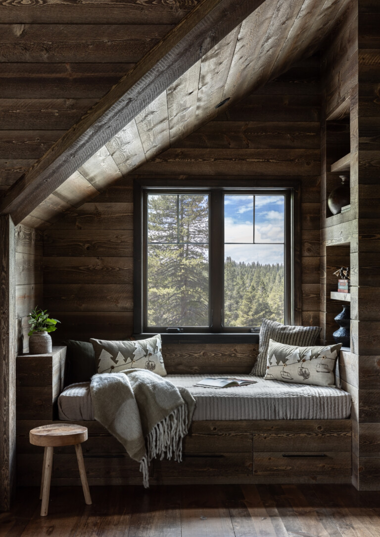 How to Create Cozy Rustic Nooks for the Holidays - Mountain Living