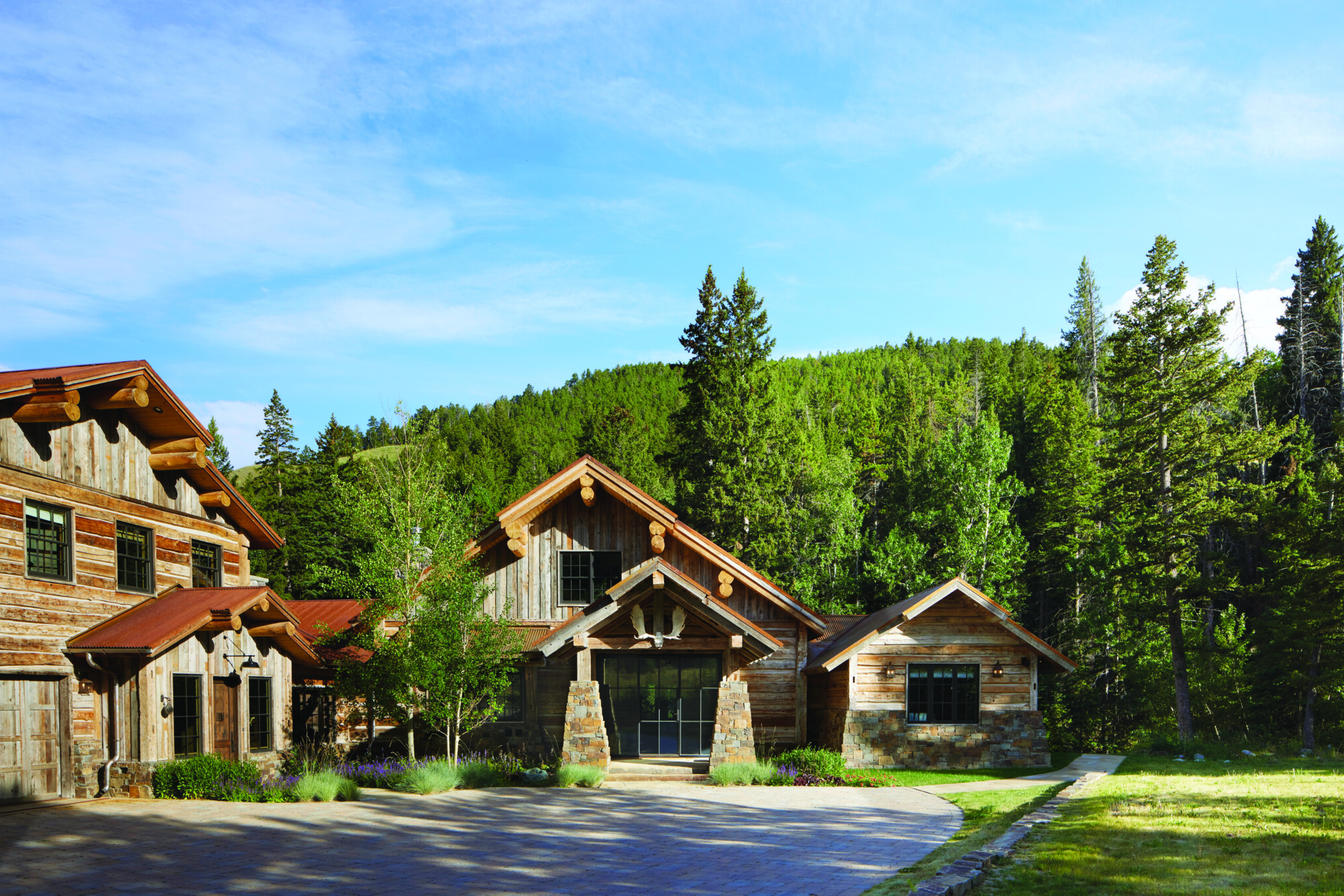 10 Mountain Backgrounds for Zoom - Mountain Living