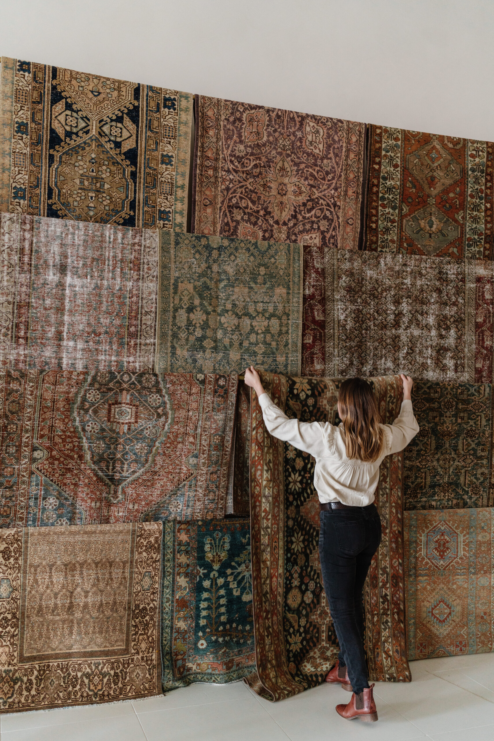 The Art of Choosing and Styling Vintage Rugs - Mountain Living