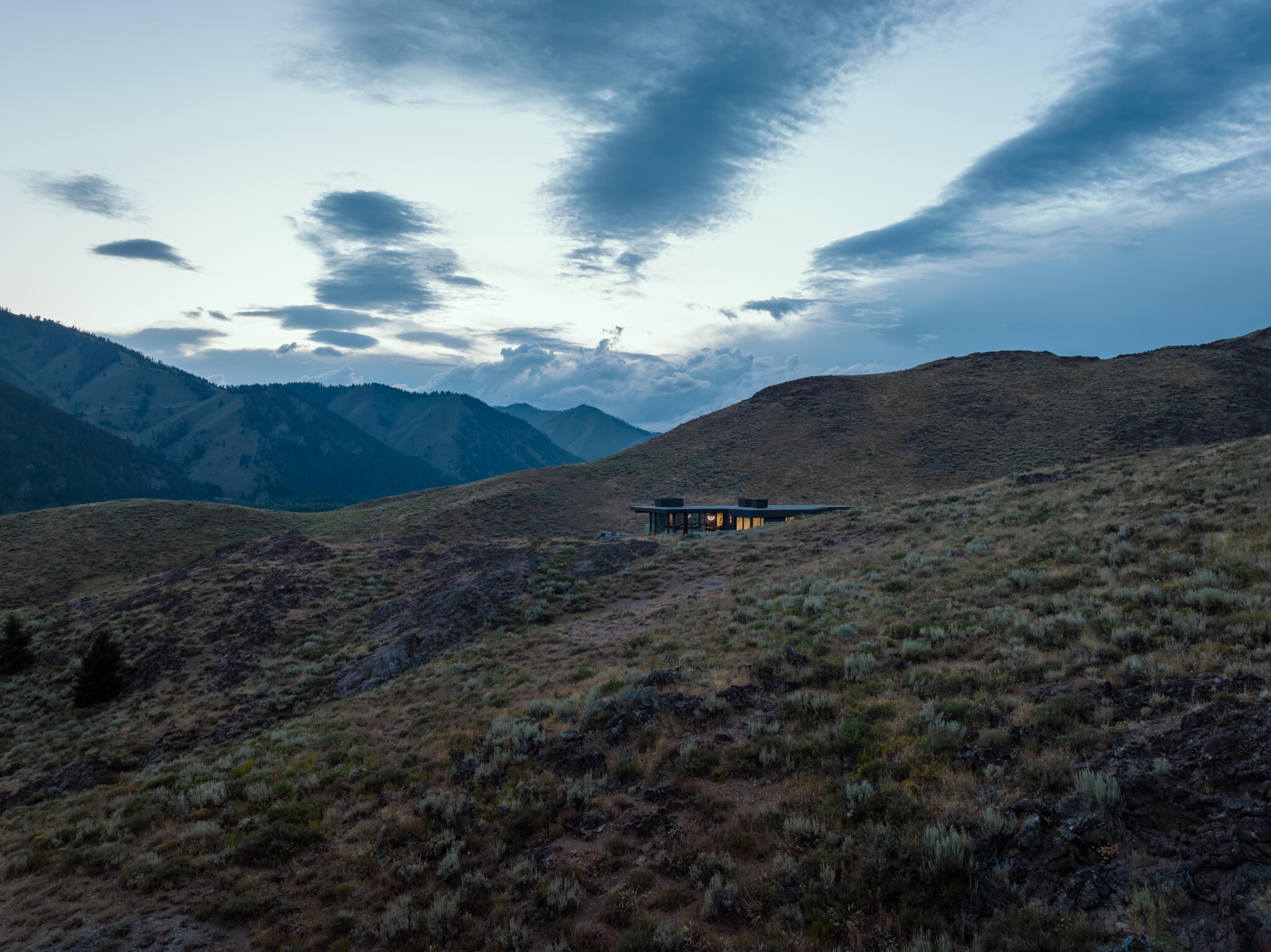 10 Mountain Backgrounds for Zoom - Mountain Living