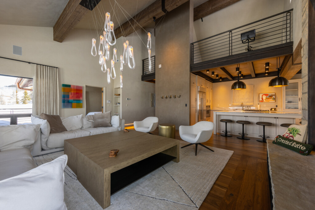 Where to Begin with Natural Clay Plaster Walls - Mountain Living