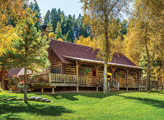 An Old-Fashioned Cabin in Pagosa Springs - Mountain Living