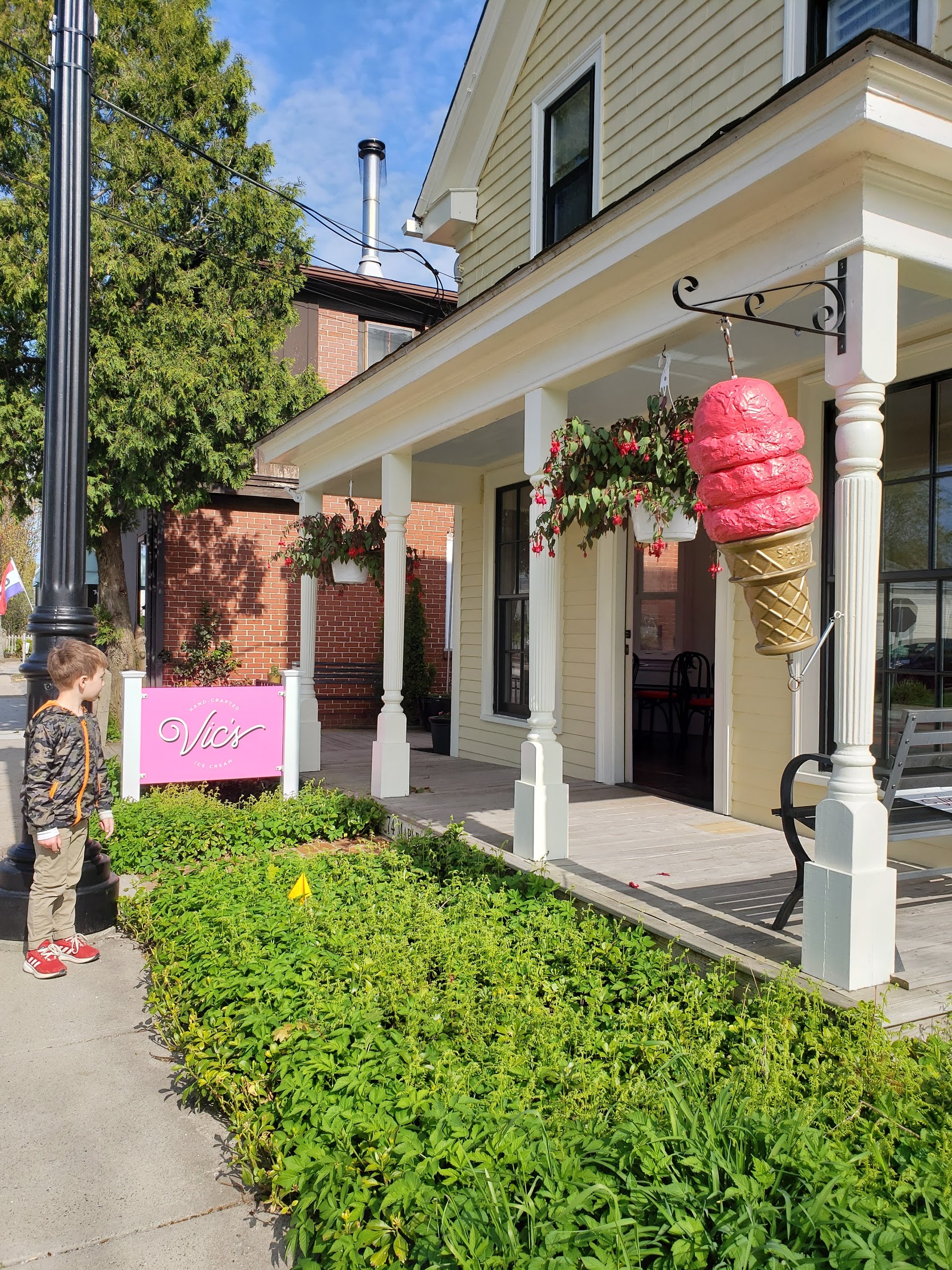 Vic's Craft Ice Cream Opens in Barrington - Rhode Island Monthly