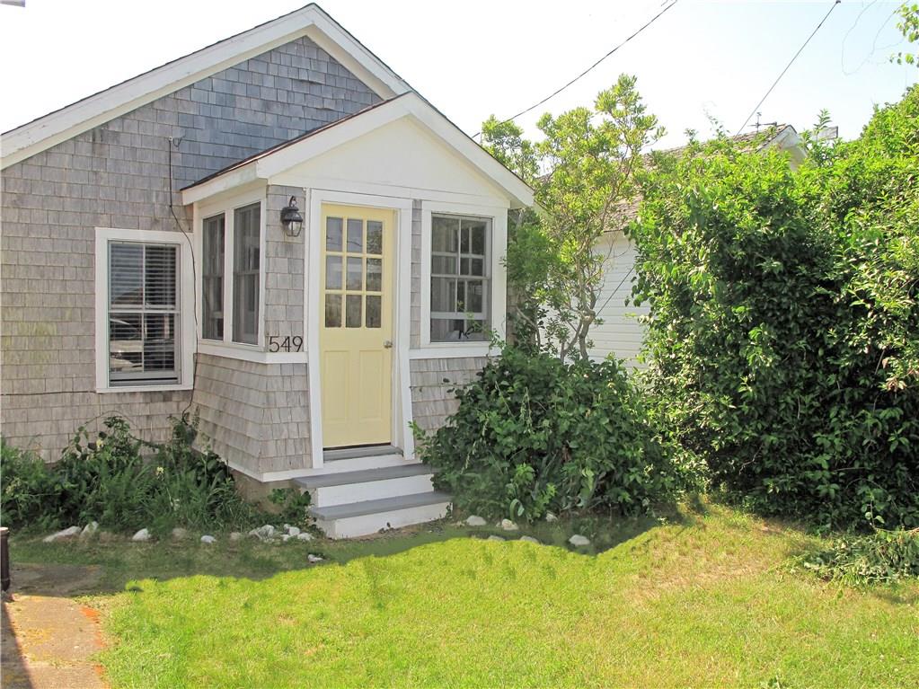 House Lust: Two Homes Square Off on Block Island - Rhode Island Monthly