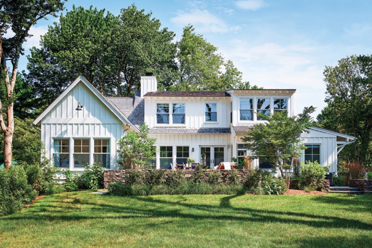Inside a Breezy Contemporary Farmhouse in Jamestown