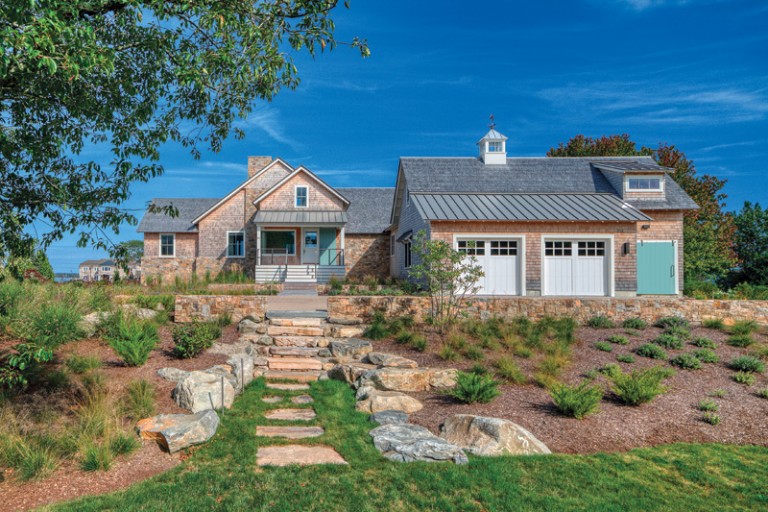 In This Narragansett Beauty, Mid-Century Meets Traditional New England ...