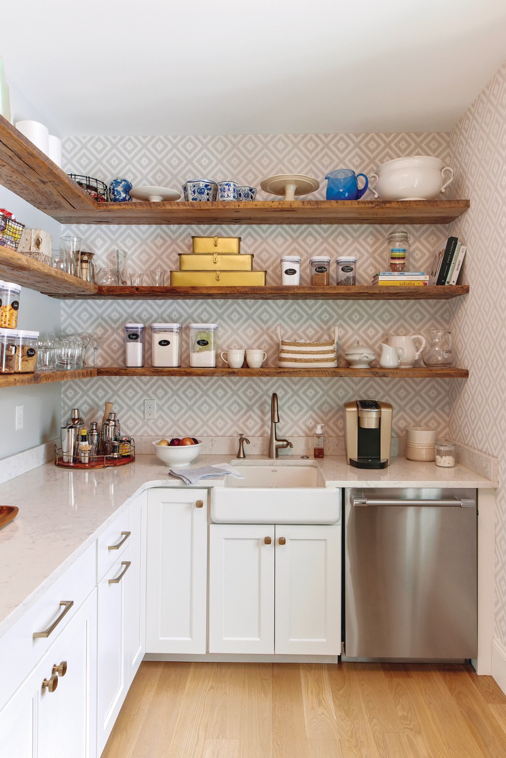 Meridian Custom Homes Delivers Classic New England Charm - Rhode Island ...