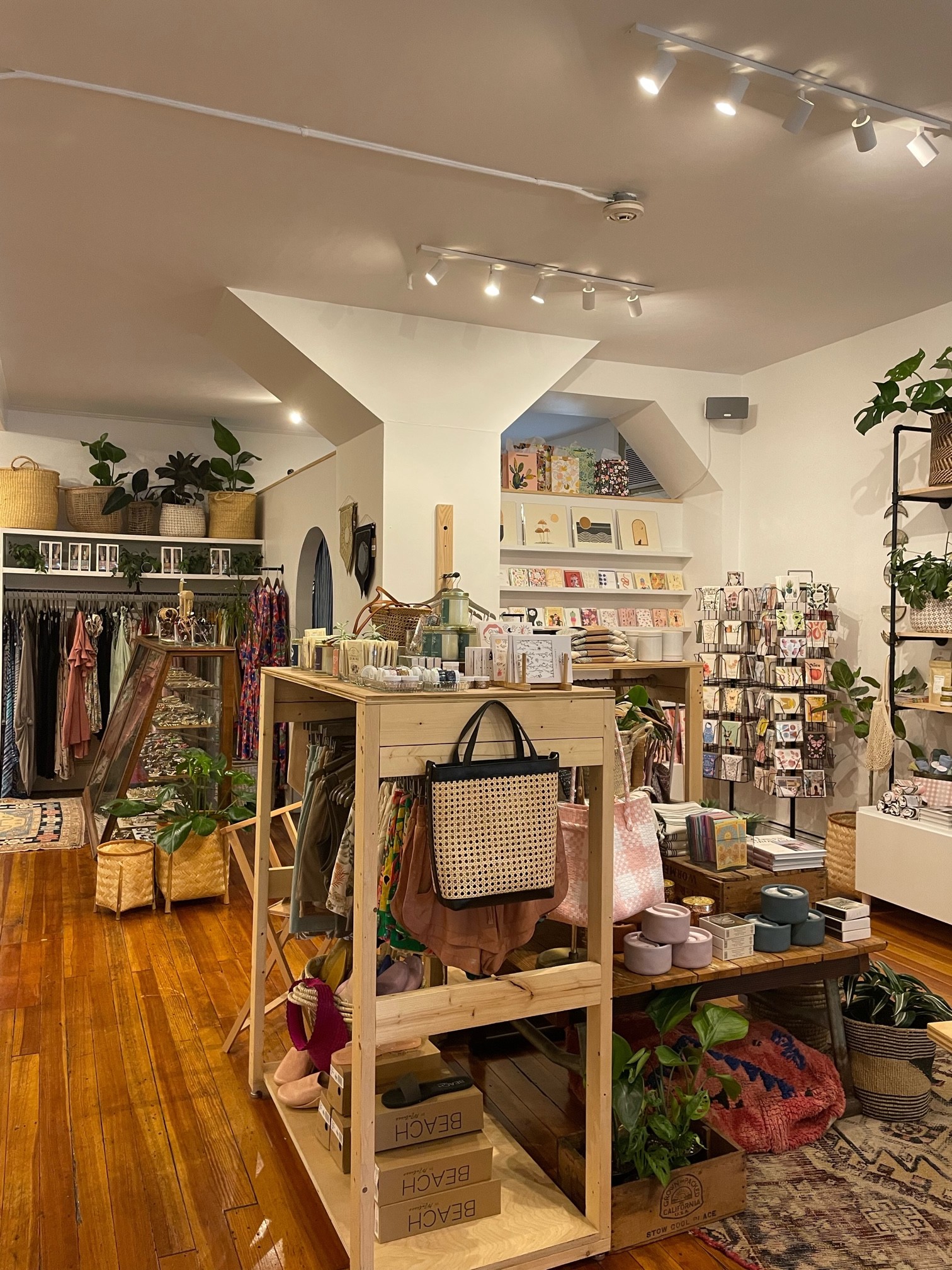 A Walk Down Wickenden Street - Rhode Island Monthly