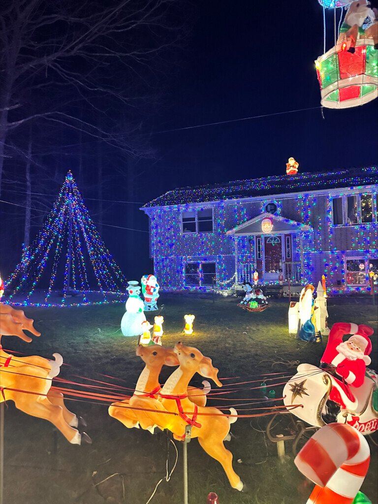 Conway Christmas Extravaganza - Rhode Island Monthly