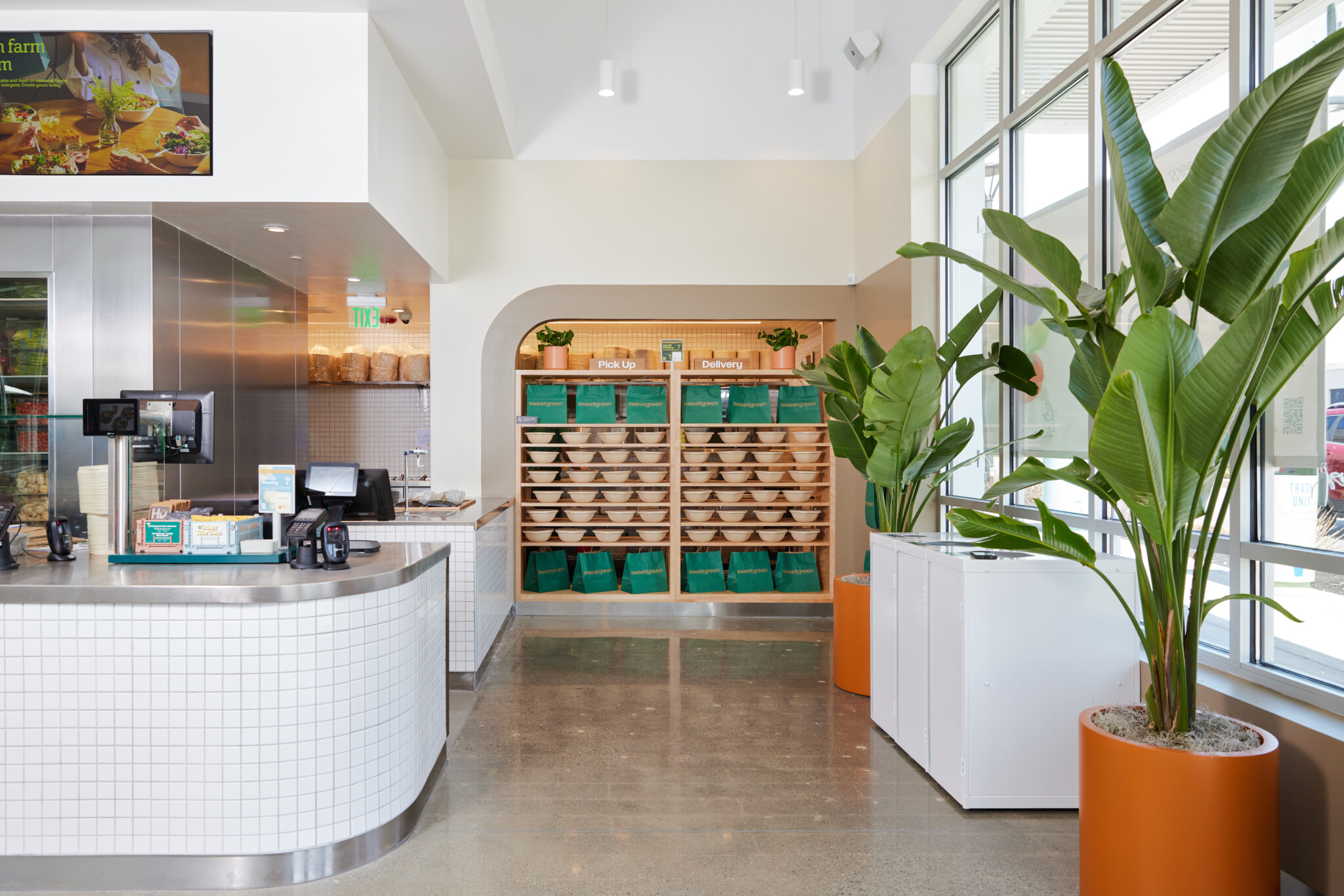 Sweetgreen Offers a Healthy New Option at Garden City - Rhode Island ...