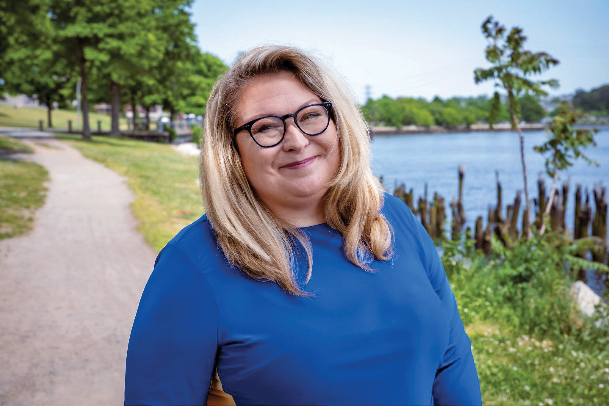 Q&A: Going Behind the Camera with Kelly Bates - Rhode Island Monthly