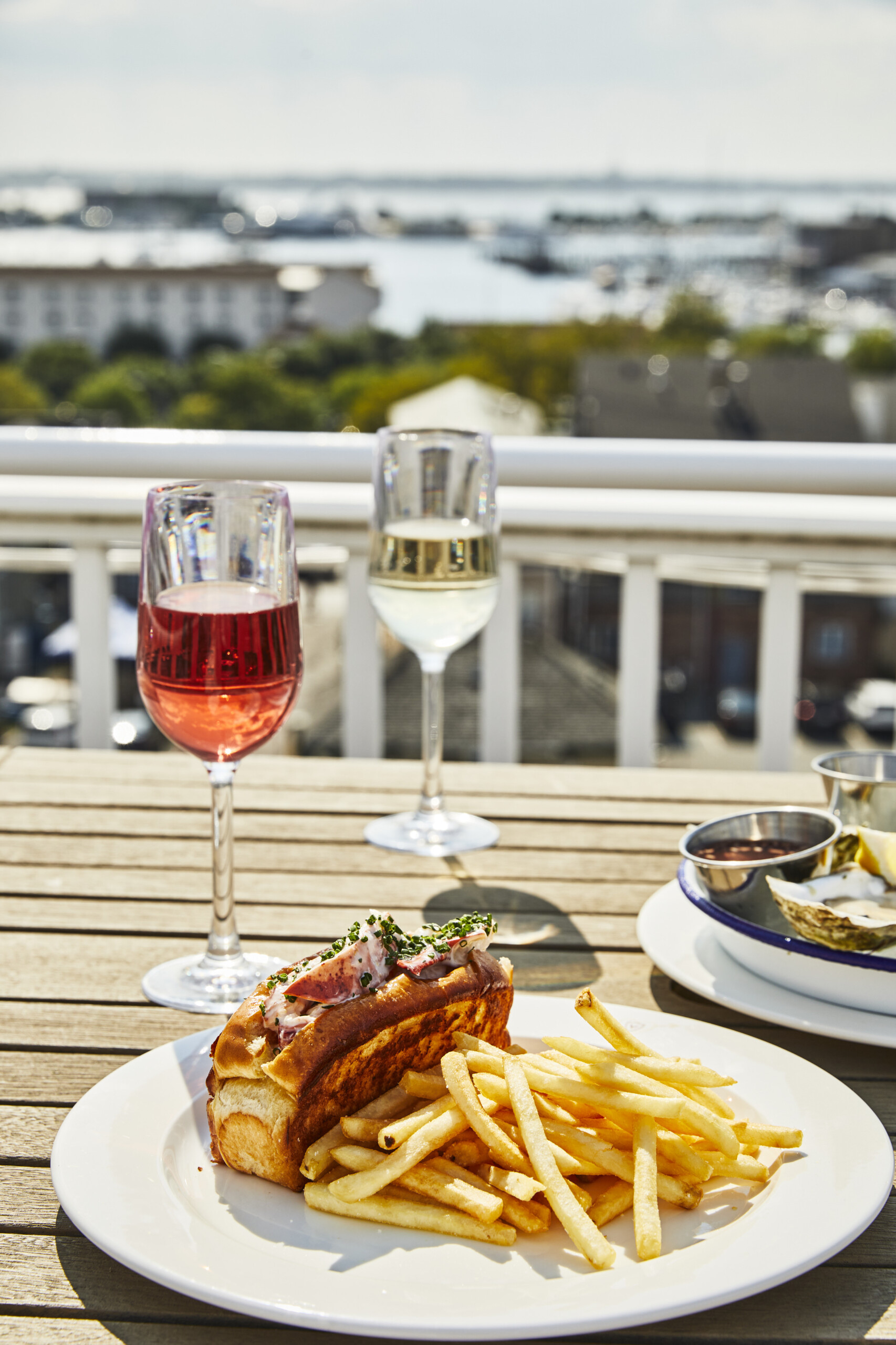 VAN_Dine_Roof-Deck_2021_052A3603 - Rhode Island Monthly